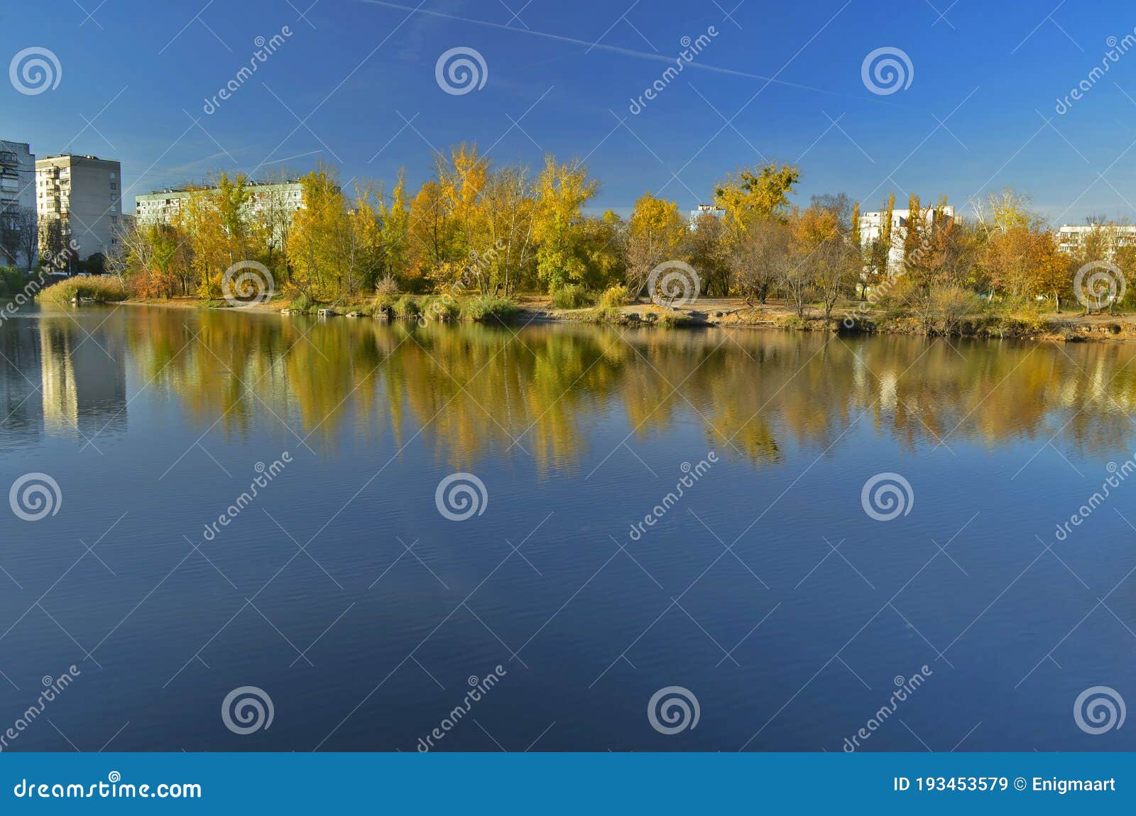Samara River in Ukraine, the Left Tributary of the Dnieper . Stock ...