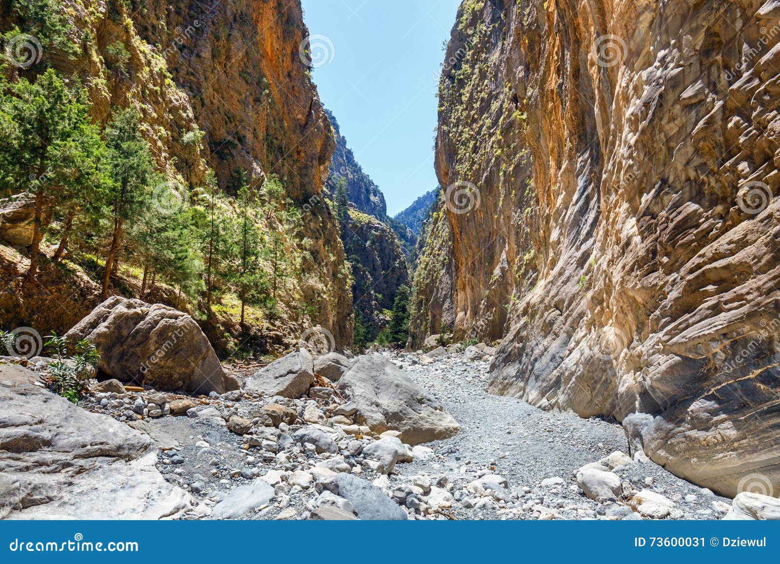 Samaria Gorge Na Creta Central Imagem de Stock - Imagem de montanhas ...