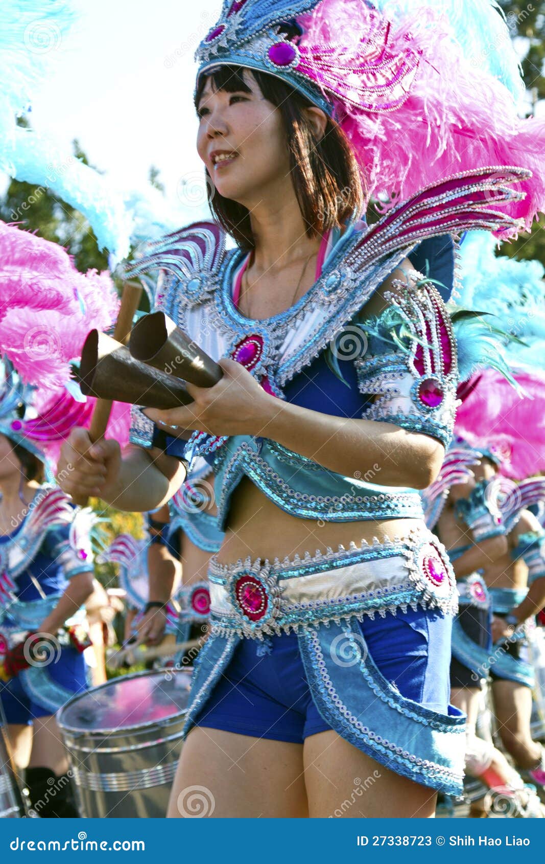 Samba carnival dancer editorial stock photo. Image of dance - 27338723