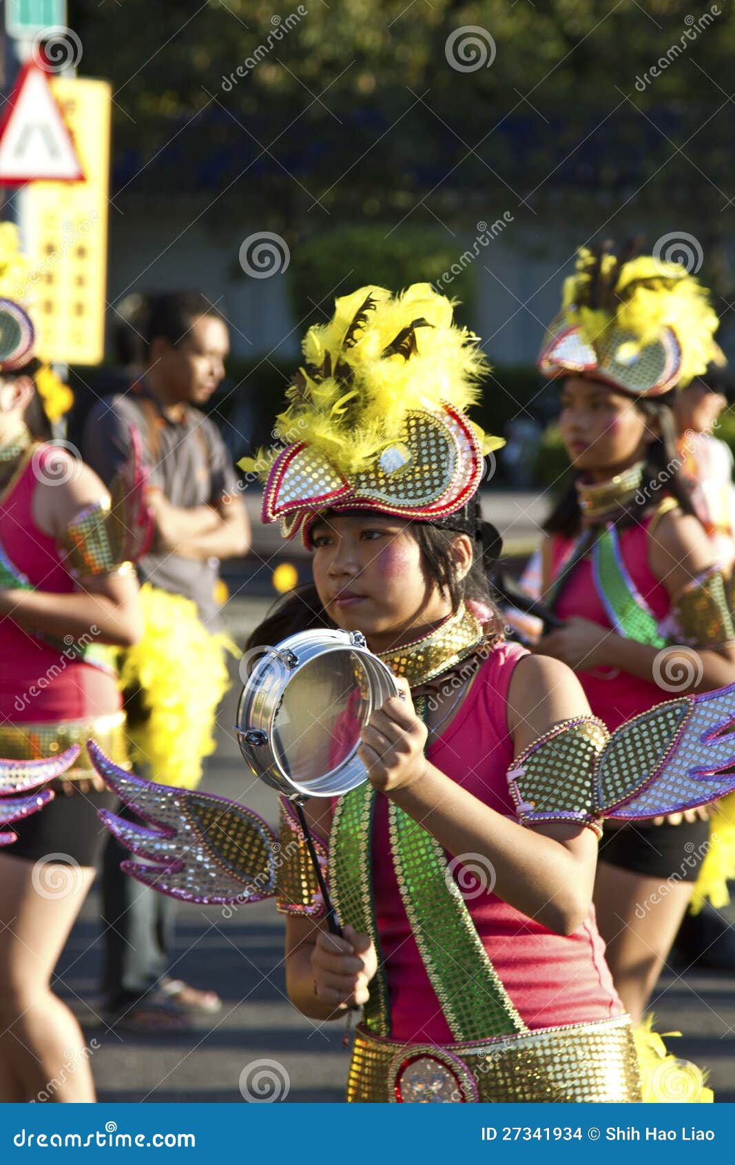 Samba carnival dancer editorial stock image. Image of fancy - 27341934