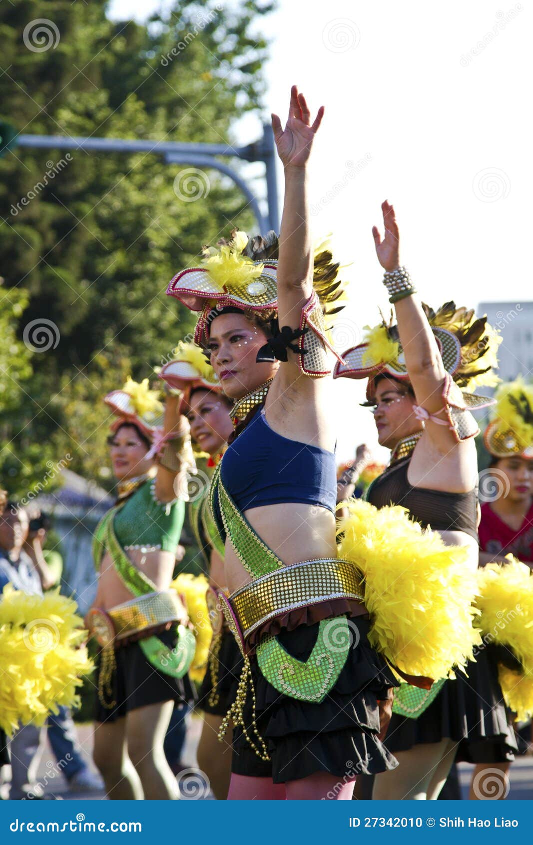 Samba carnival dancer editorial image. Image of celebration - 27342010