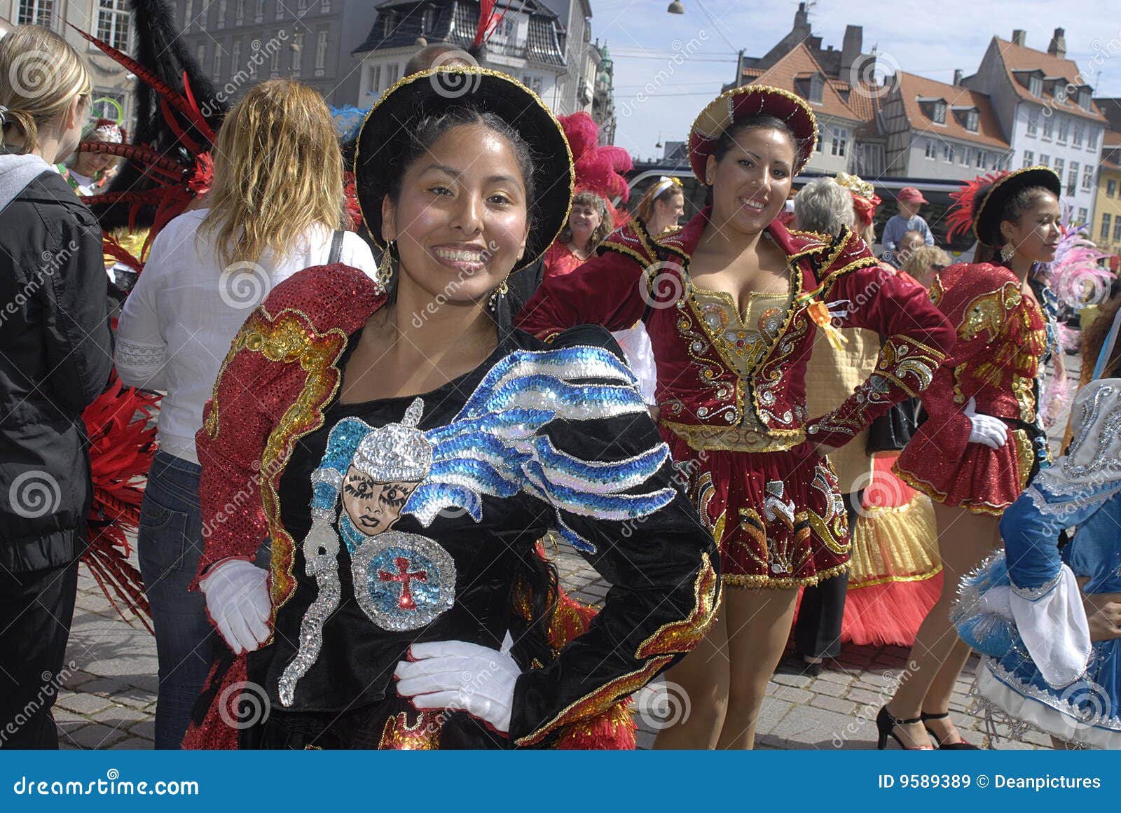 SAMBA DANCE CARIVAL FESTIVAL Editorial Stock Image - Image of festival ...