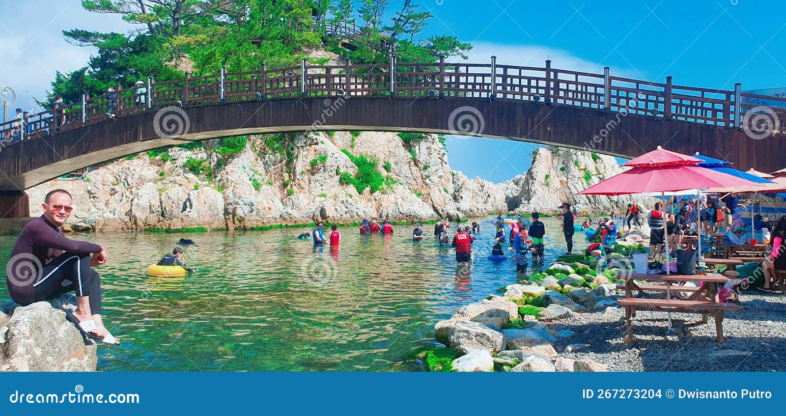 Samcheok Sol Beach Resort Water Park Editorial Photo | CartoonDealer ...