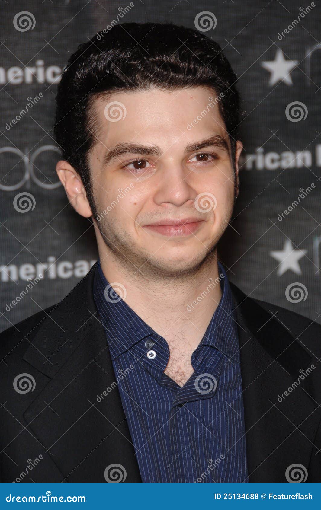 Samm Levine editorial stock photo. Image of monica, macy - 25134688