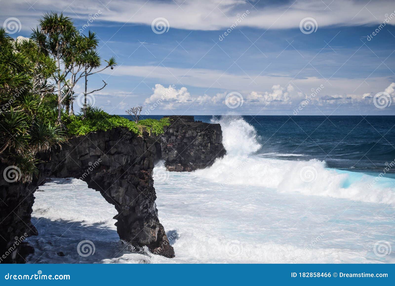 Coast of Samoa stock photo. Image of samoa, traditional - 182858466