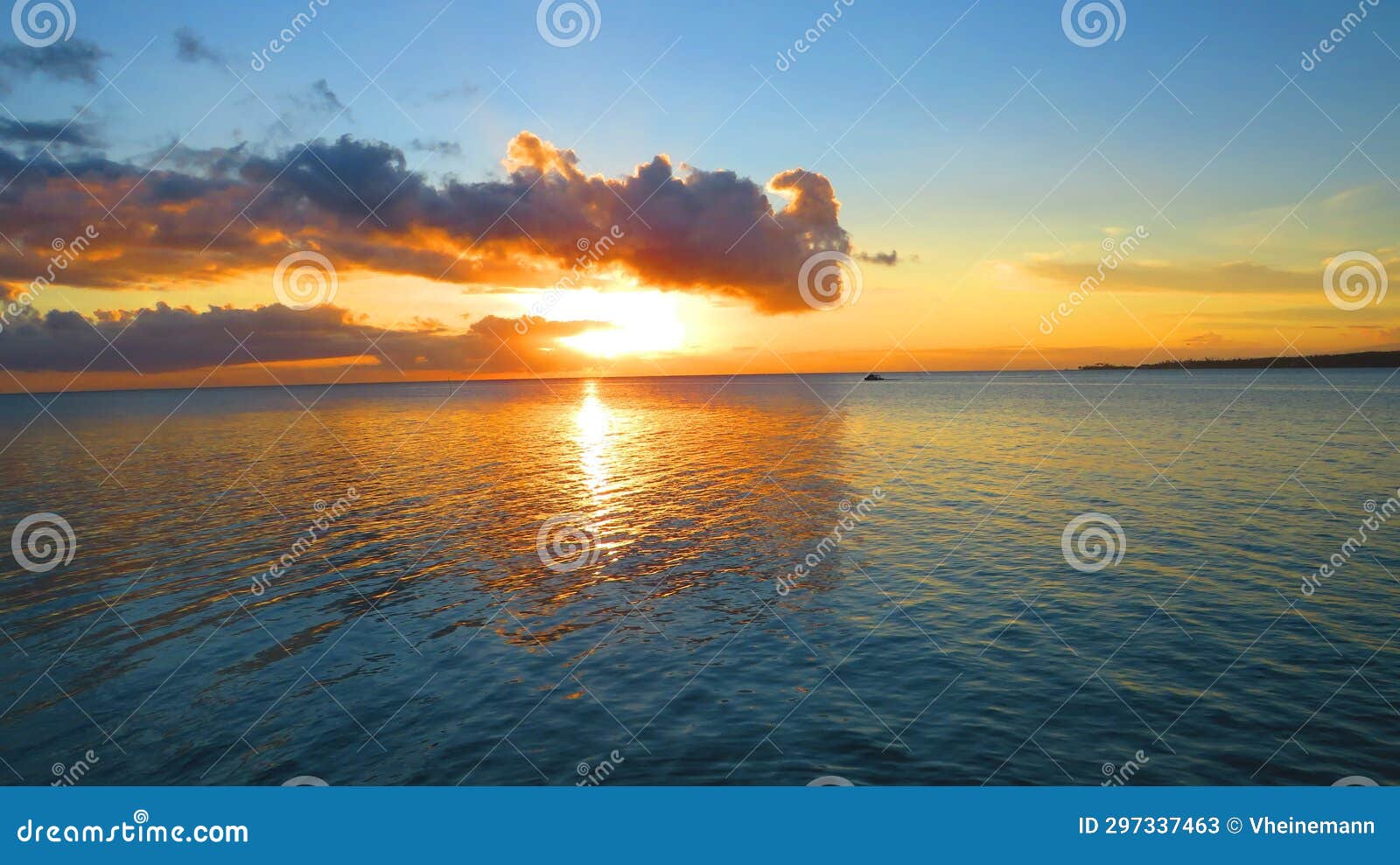 Samoa Sunset Pacific Ocean Polynesia Stock Image - Image of background ...