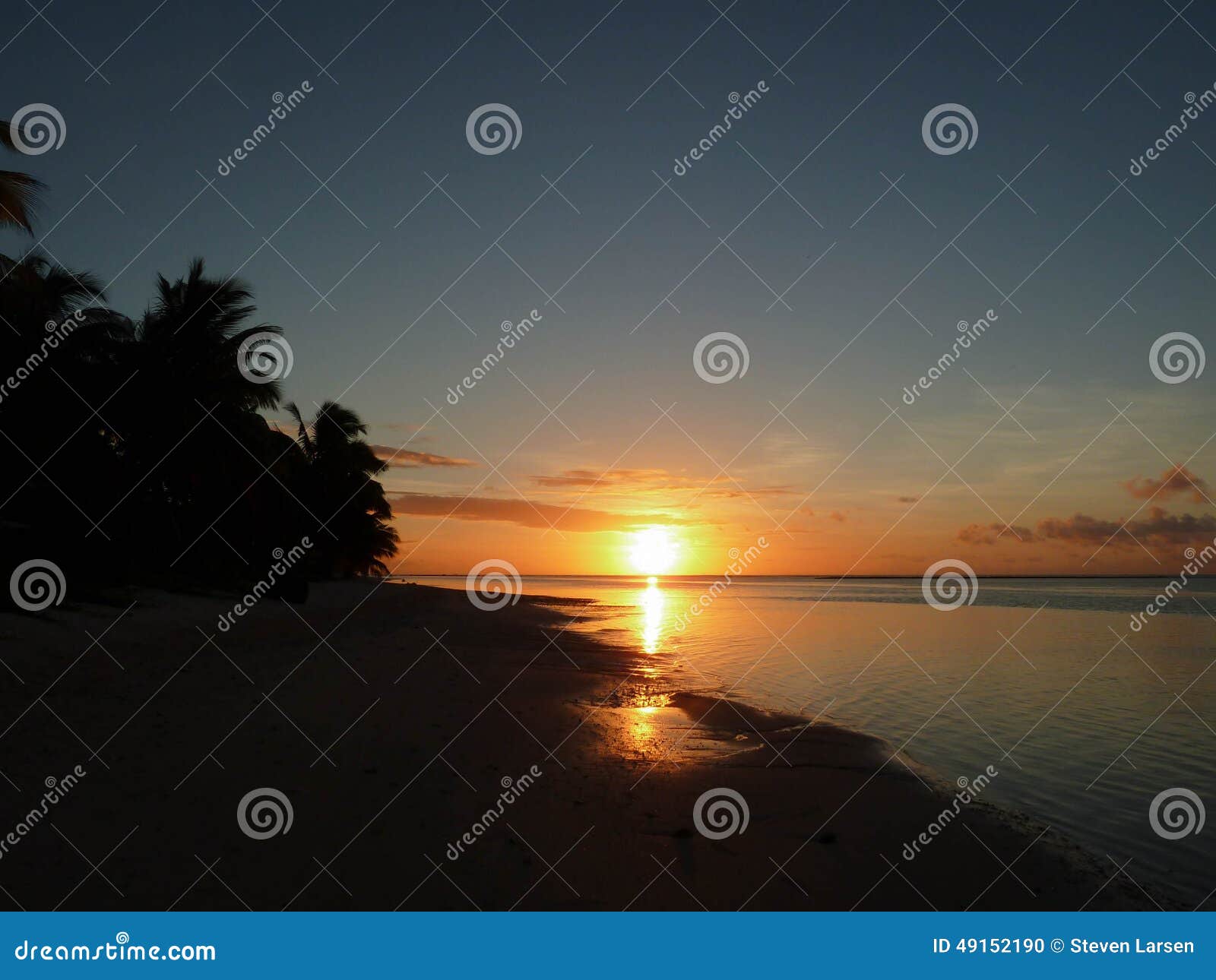 Samoan Beach Sunset stock photo. Image of radient, tropical - 49152190