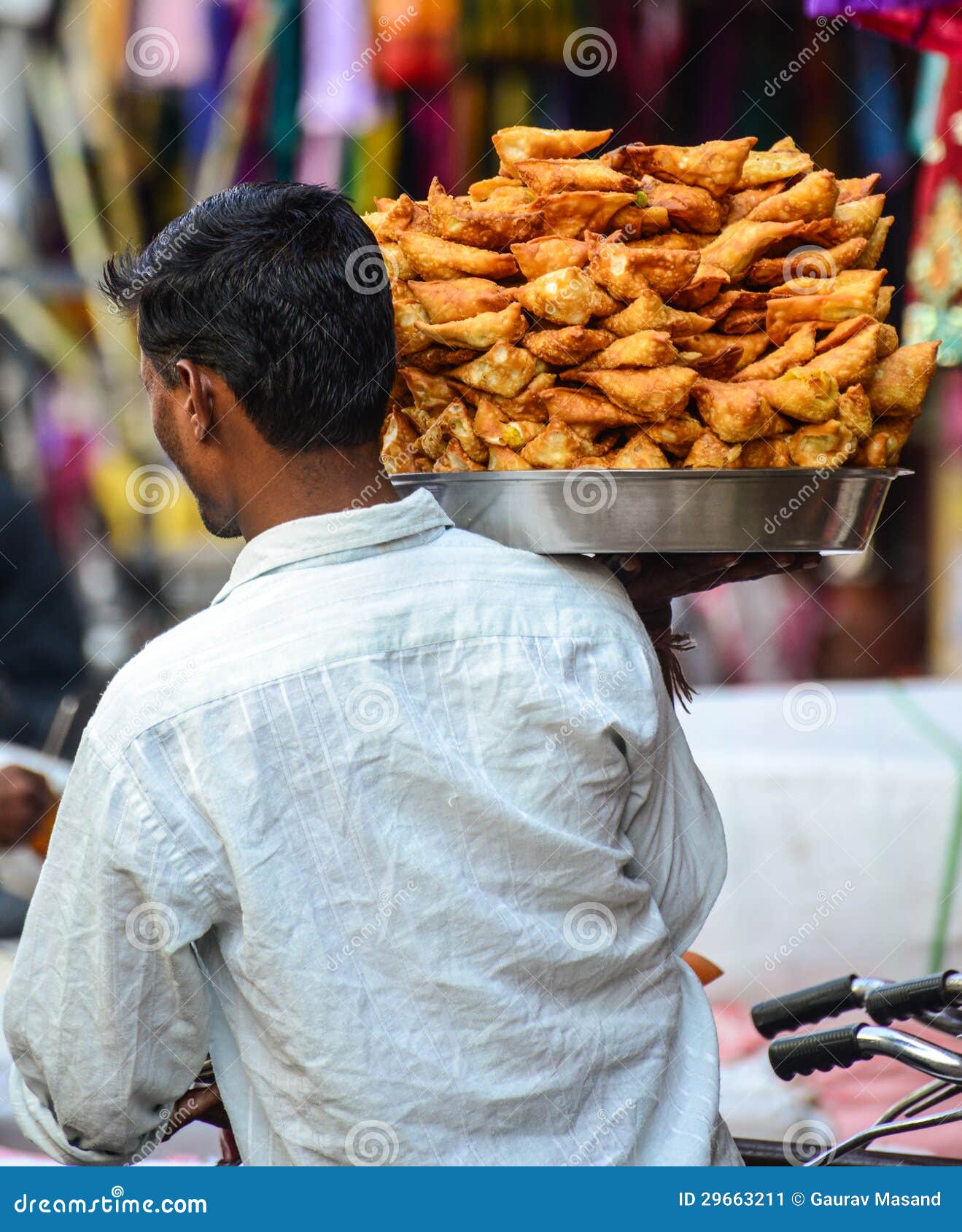 Samosa Vendor editorial photo. Image of streetfood, vegetable - 29663211