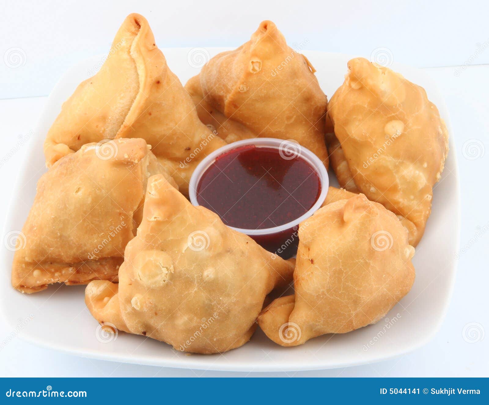 Samosas in plate stock image. Image of plate, fresh, junk - 5044141