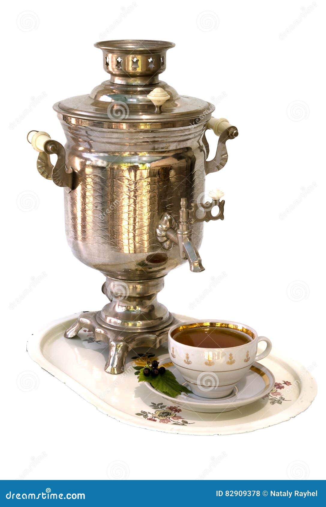 Samovar foto de archivo. Imagen de aislado, modelo, plata - 82909378