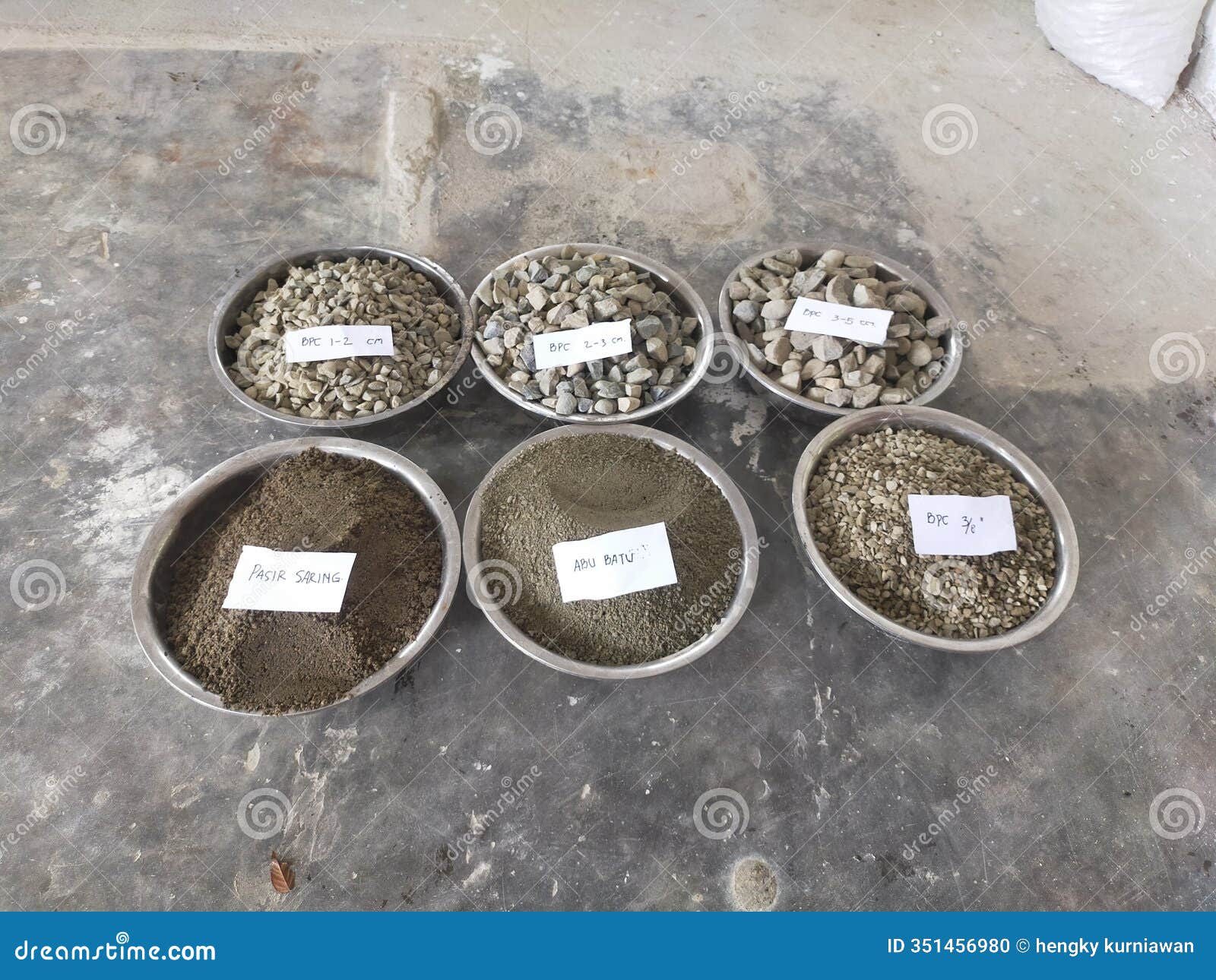 Samples of Base Making Materials Stock Photo - Image of organ, circle ...