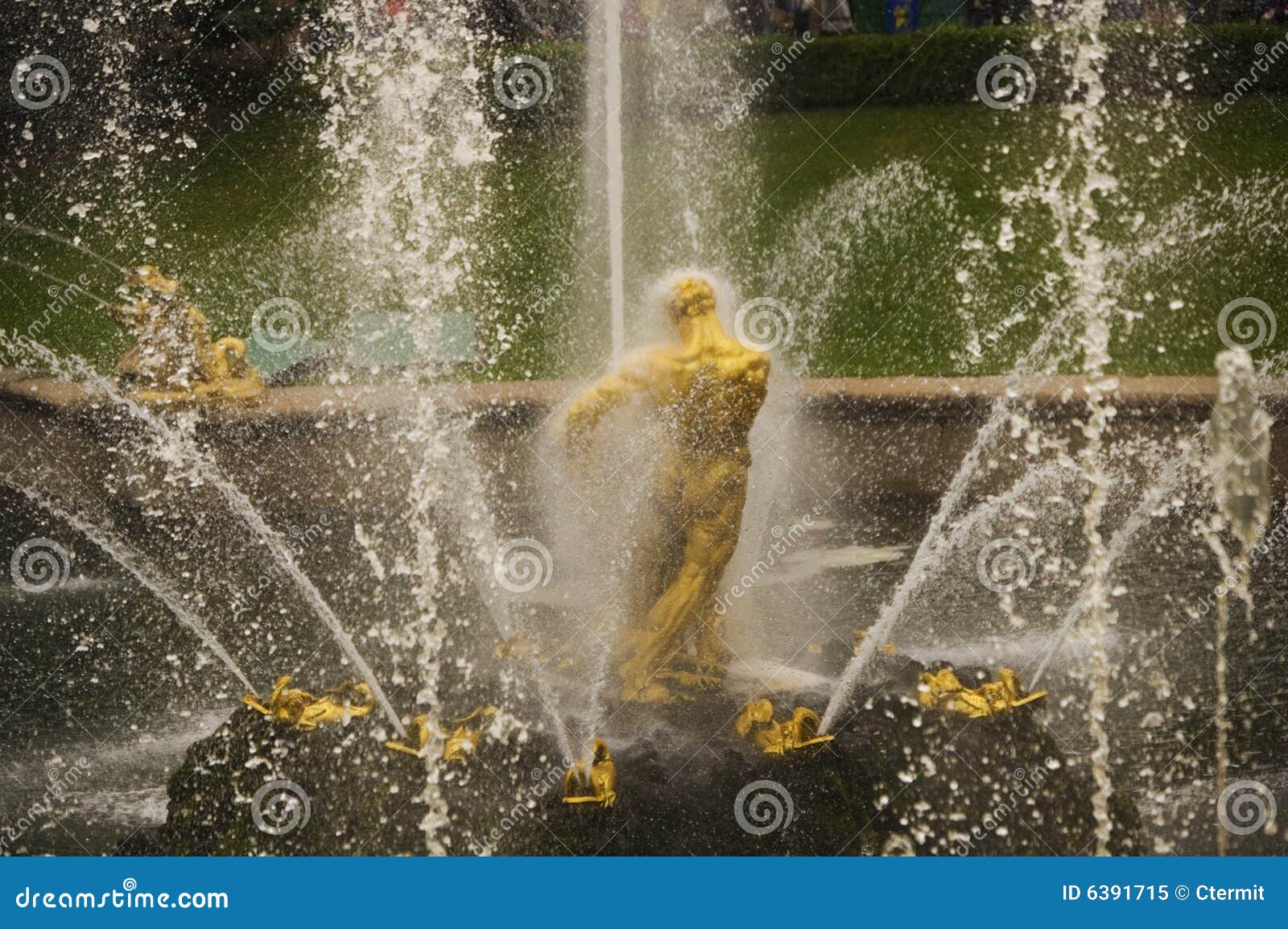 Samson And The Lion Statue Picture. Image: 6391715