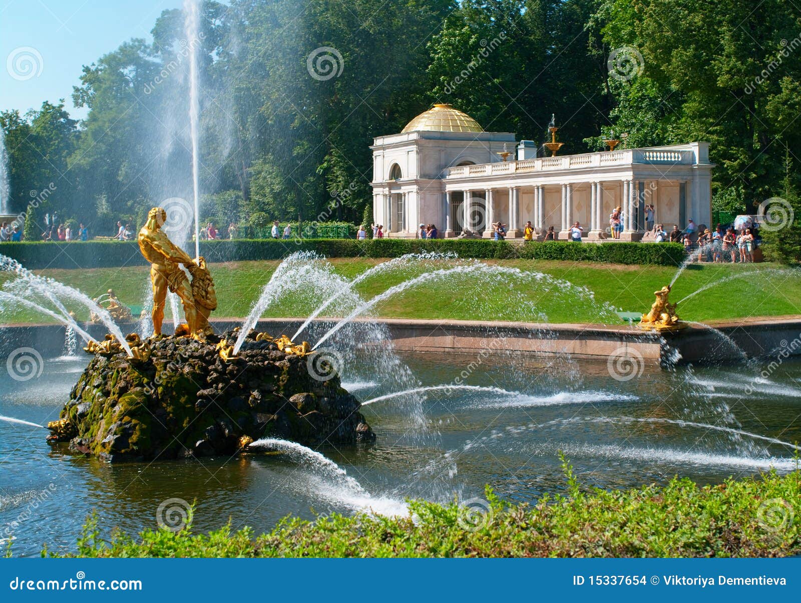 Samson y el león foto de archivo. Imagen de brillante - 15337654