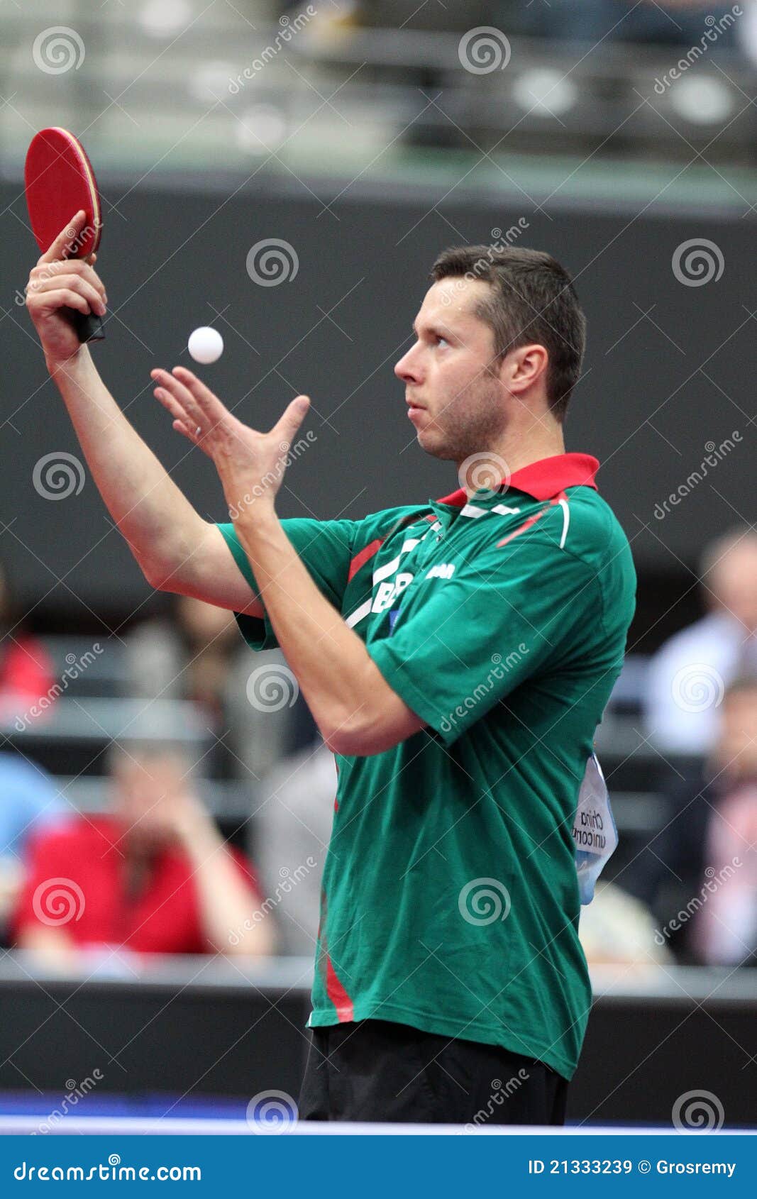 SAMSONOV Vladimir (BLR) editorial stock image. Image of paddle - 21333239