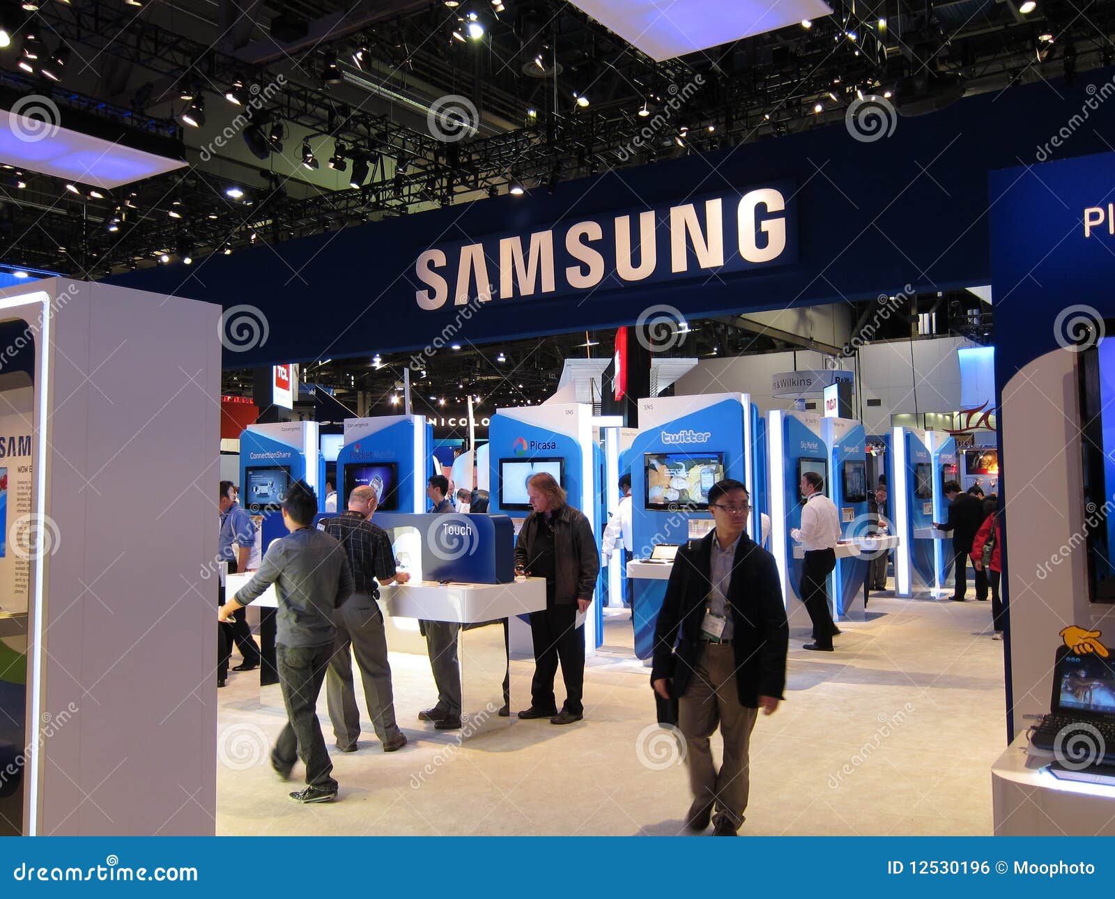 Samsung Convention Booth at CES 2010 Editorial Photo - Image of vegas ...