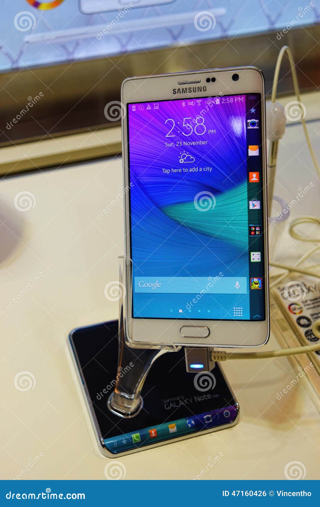Samsung Galaxy Note Edge Mobile Phone Editorial Photo - Image of curved ...
