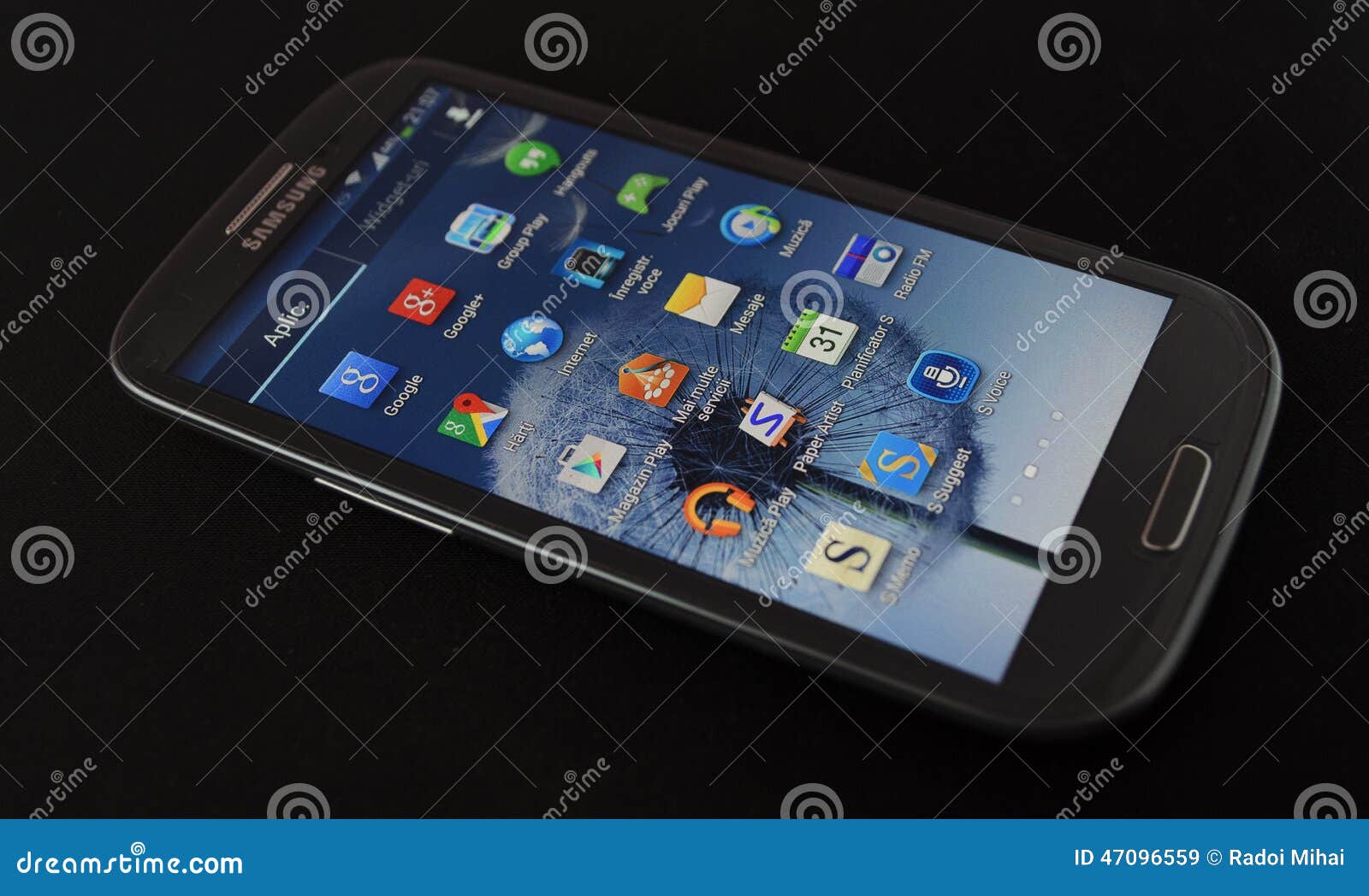 Samsung s3 editorial stock image. Image of technology - 47096559