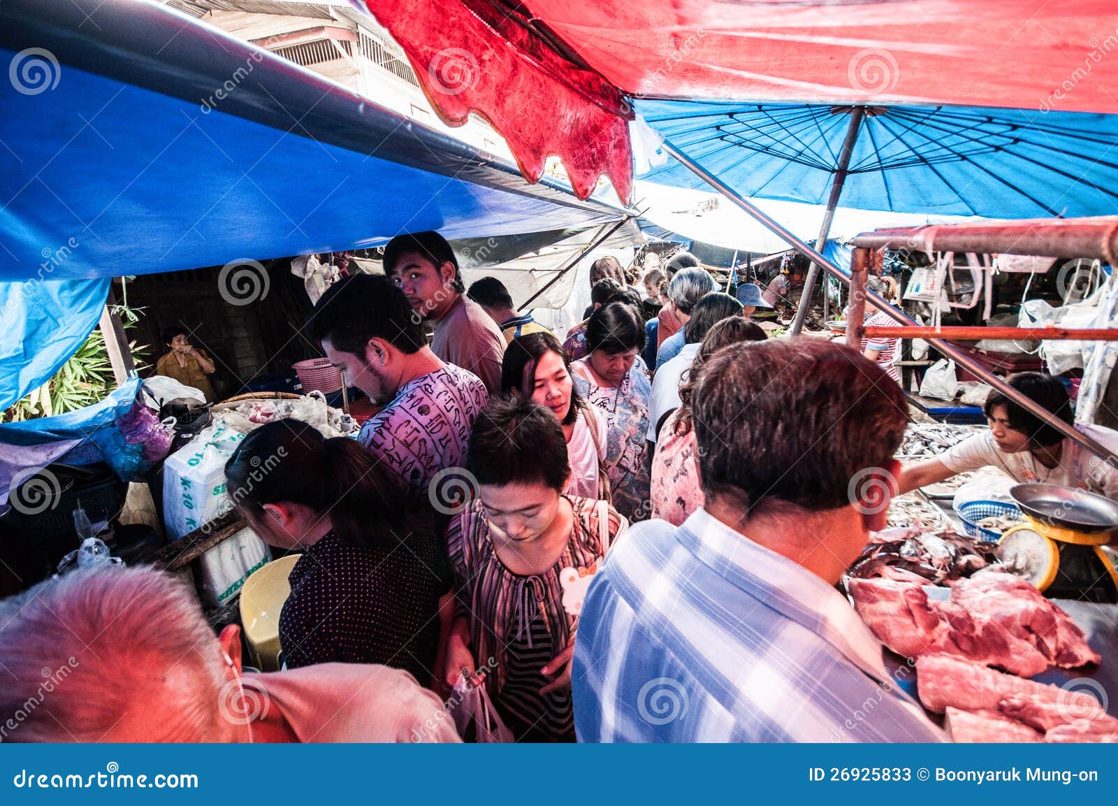 Samut Songkhram, Thailand: Railway Market Editorial Stock Photo - Image ...