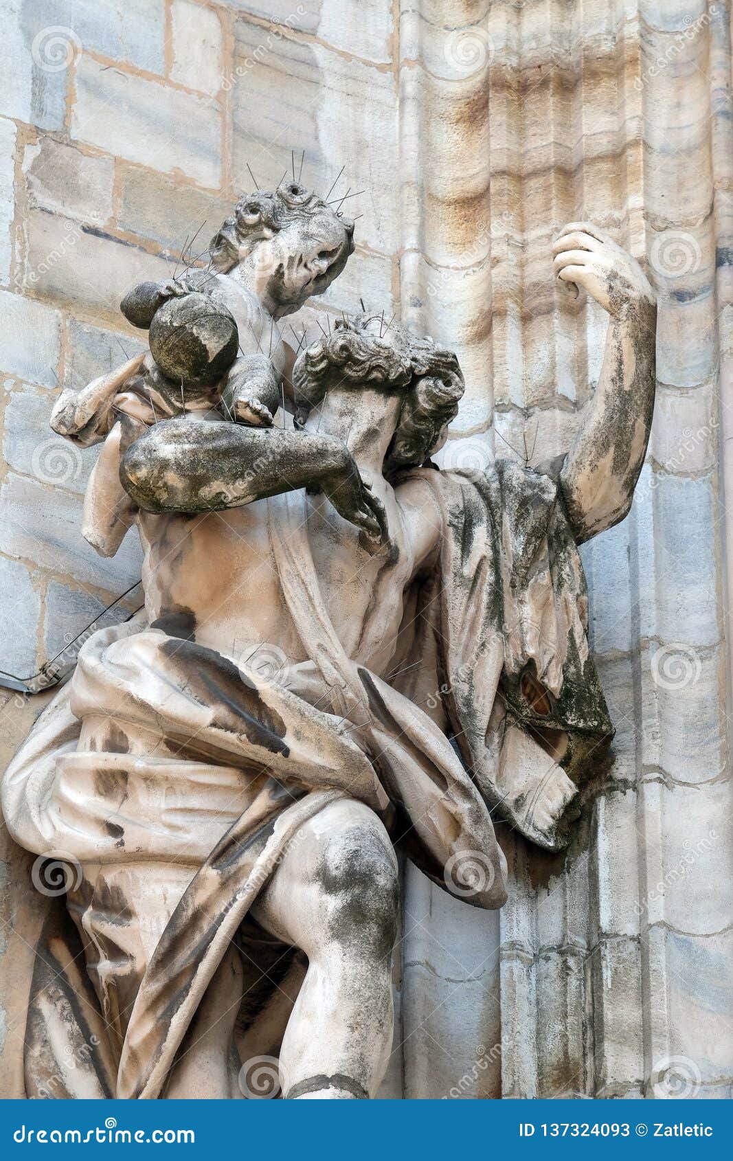 Statue of Saint Christopher on the Facade of the Milan Cathedral Stock ...