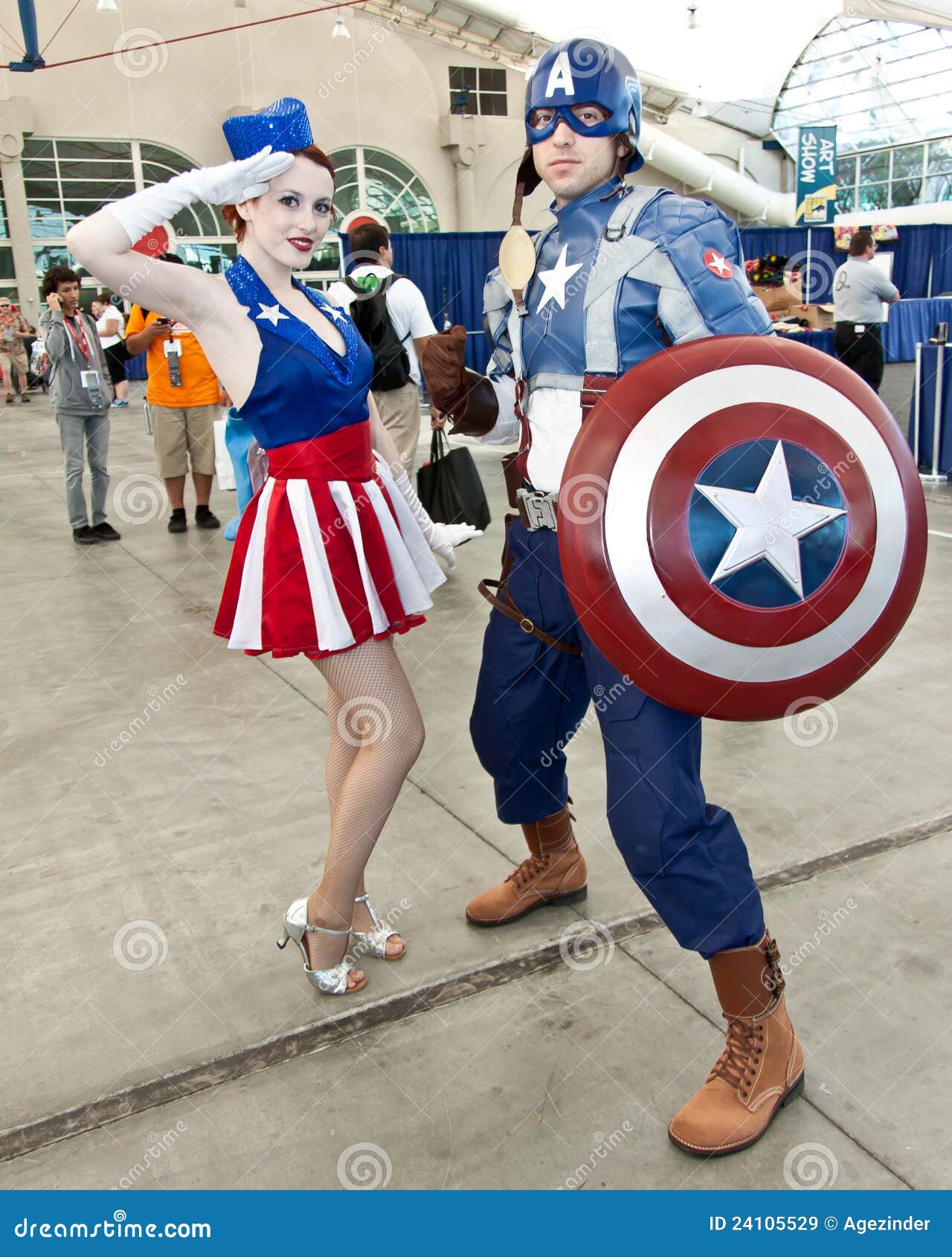 San Diego Comic Con 2011 editorial stock image. Image of event - 24105529