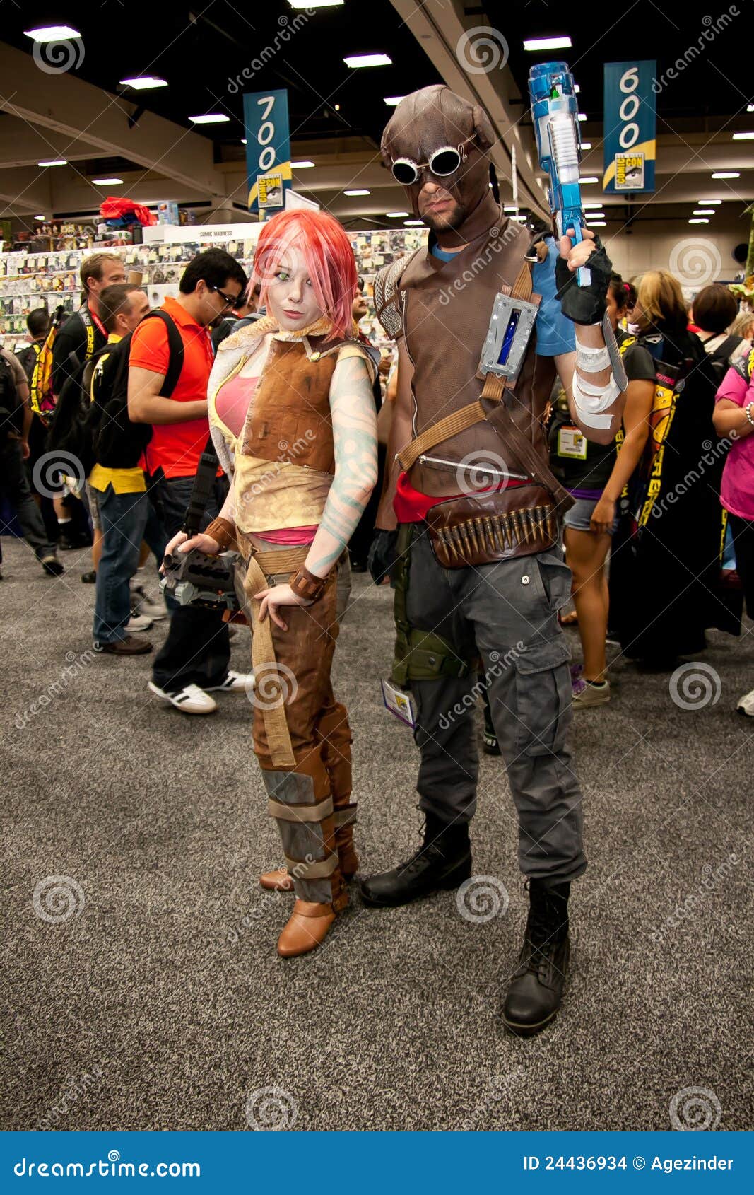 San Diego Comic Con 2011 editorial stock image. Image of event - 24436934