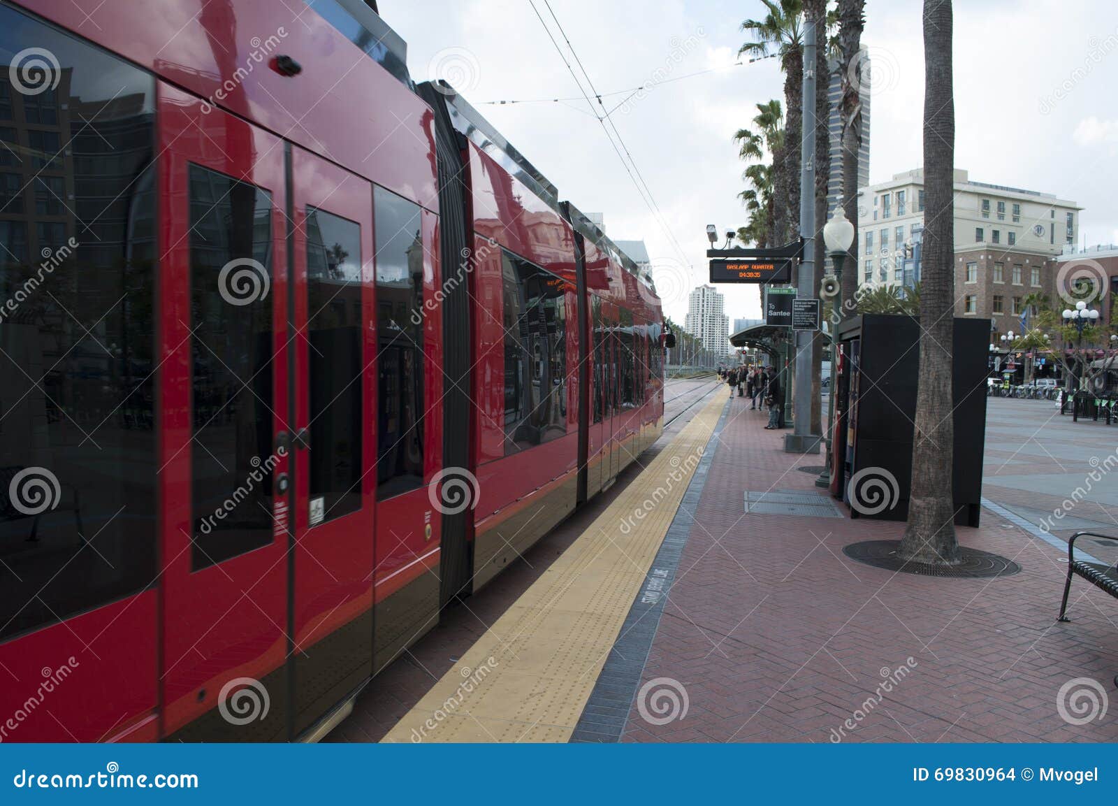 San Diego MTS Train editorial stock image. Image of platform - 69830964