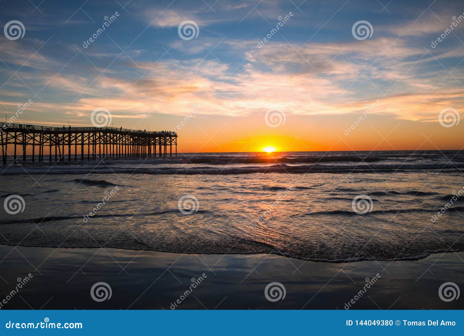 San Diego Pier at Pacific Beach Stock Photo - Image of pier, waves ...