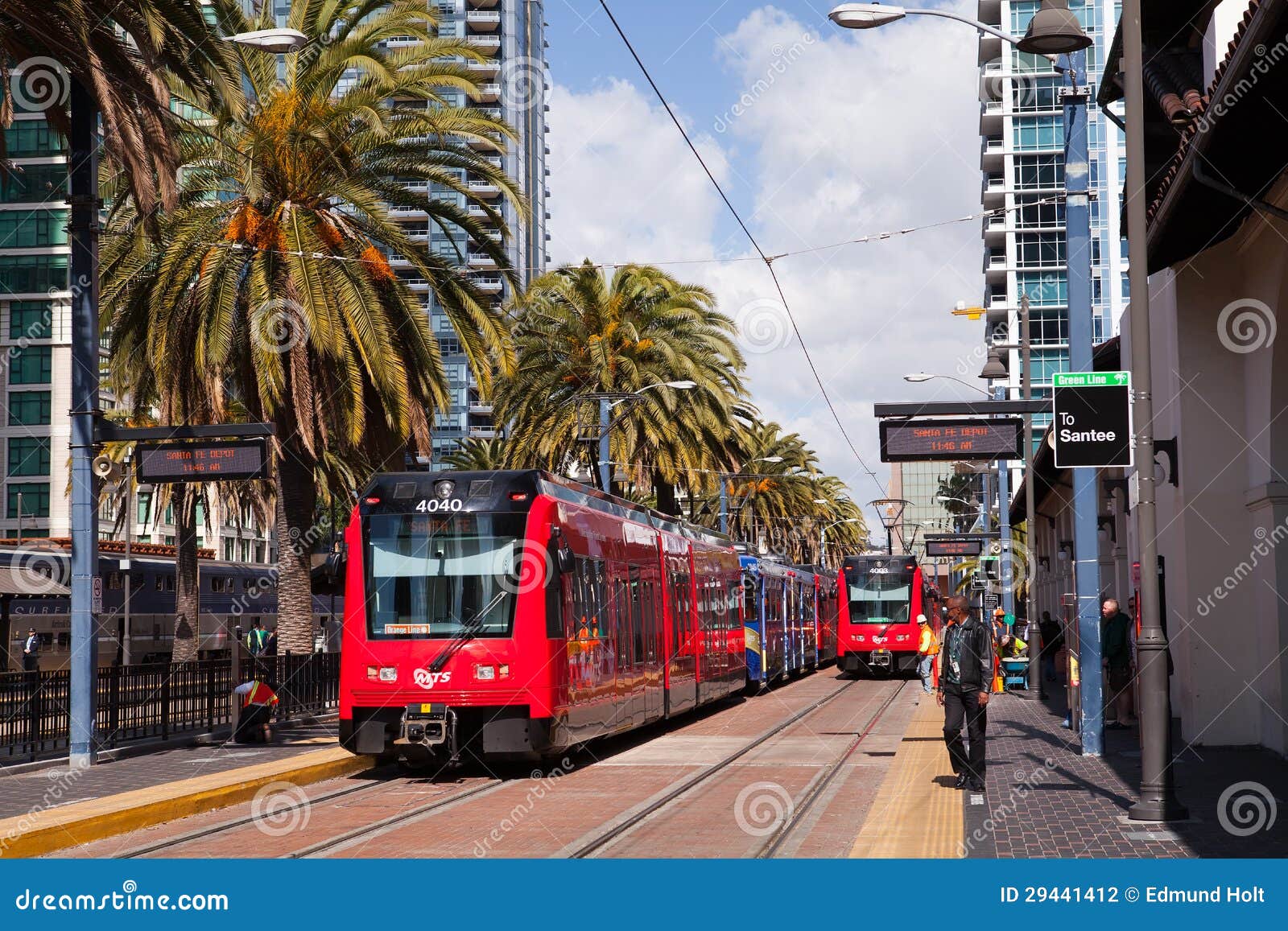 San Diego Trolley Buses editorial photography. Image of sunny - 29441412