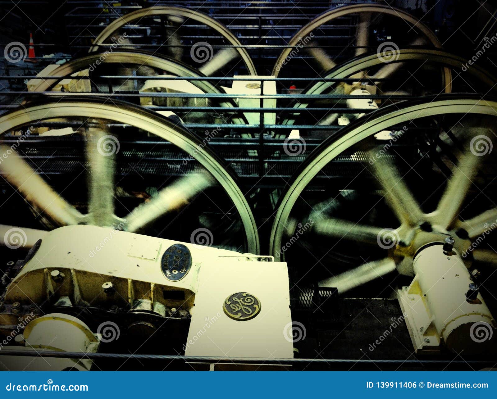 San Francisco Cable Car Machinery Editorial Photo - Image of ciudad ...