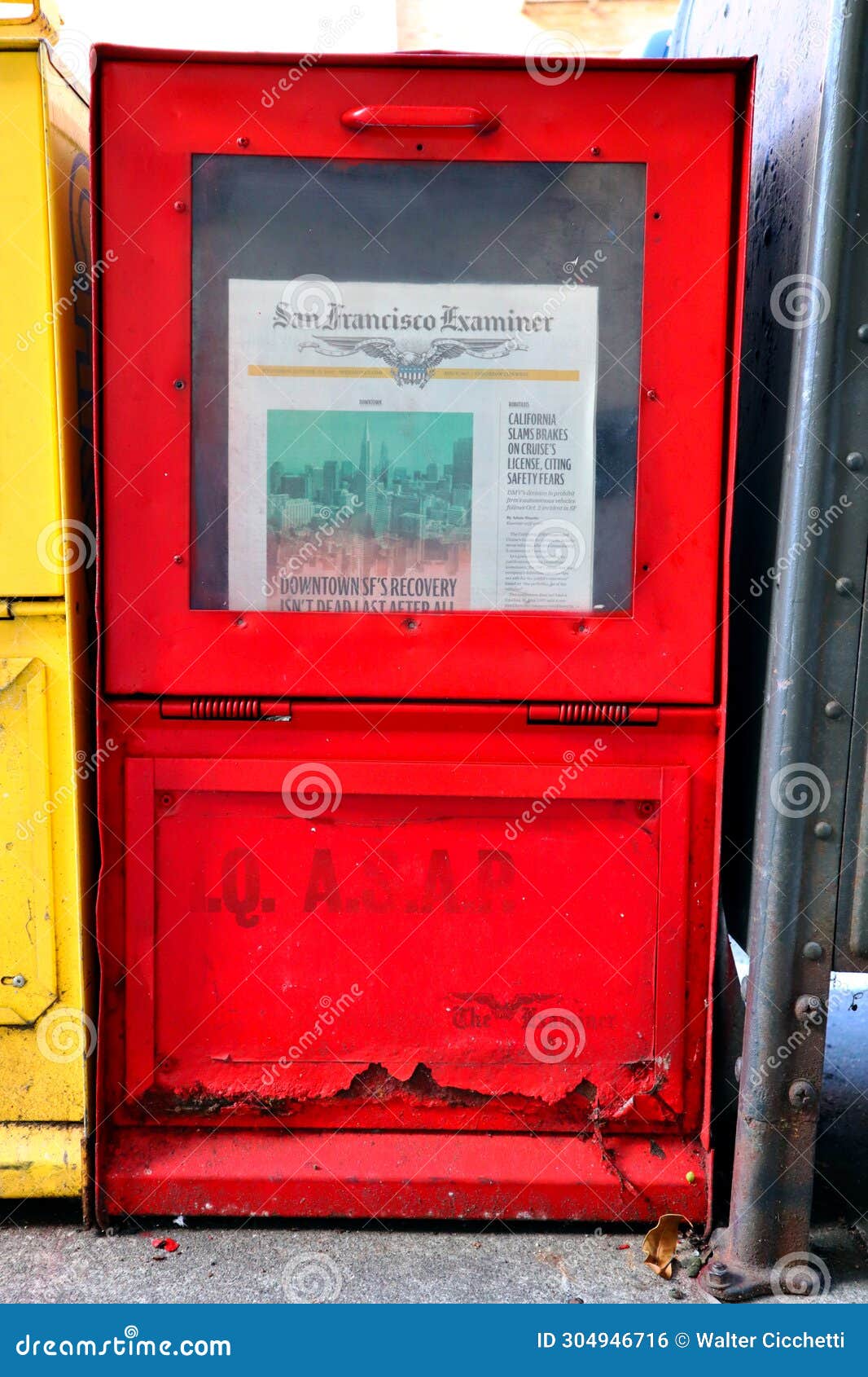 Newspaper Vending Machines Editorial Photo | CartoonDealer.com #92893951 Newspaper Vending Machines Editorial Photo | CartoonDealer.com #92893951