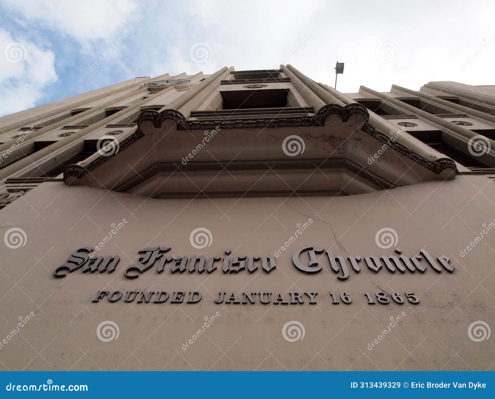 San Francisco Chronicle Building and Sign Editorial Stock Image - Image ...