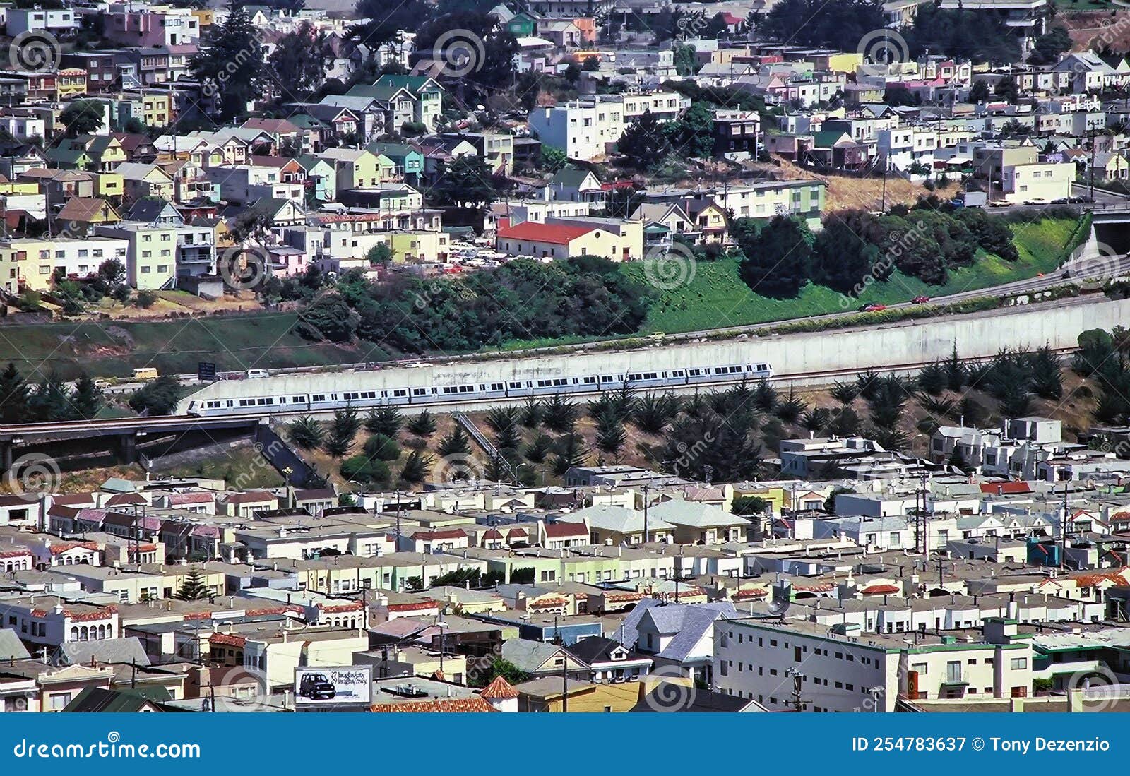 San Francisco Commuter Train Editorial Photography - Image of town ... San Francisco Commuter Train Editorial Photography - Image of town ...
