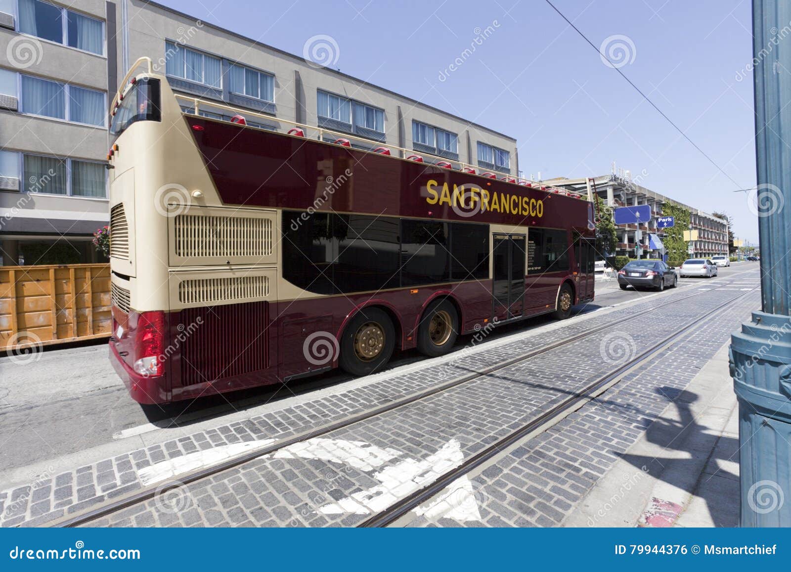 San Francisco Tour Charter Bus Foto de archivo - Imagen de turista ...