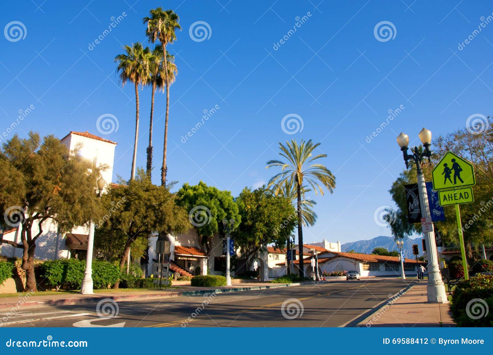 San Gabriel City Hall redaktionelles stockfotografie. Bild von frieden ...