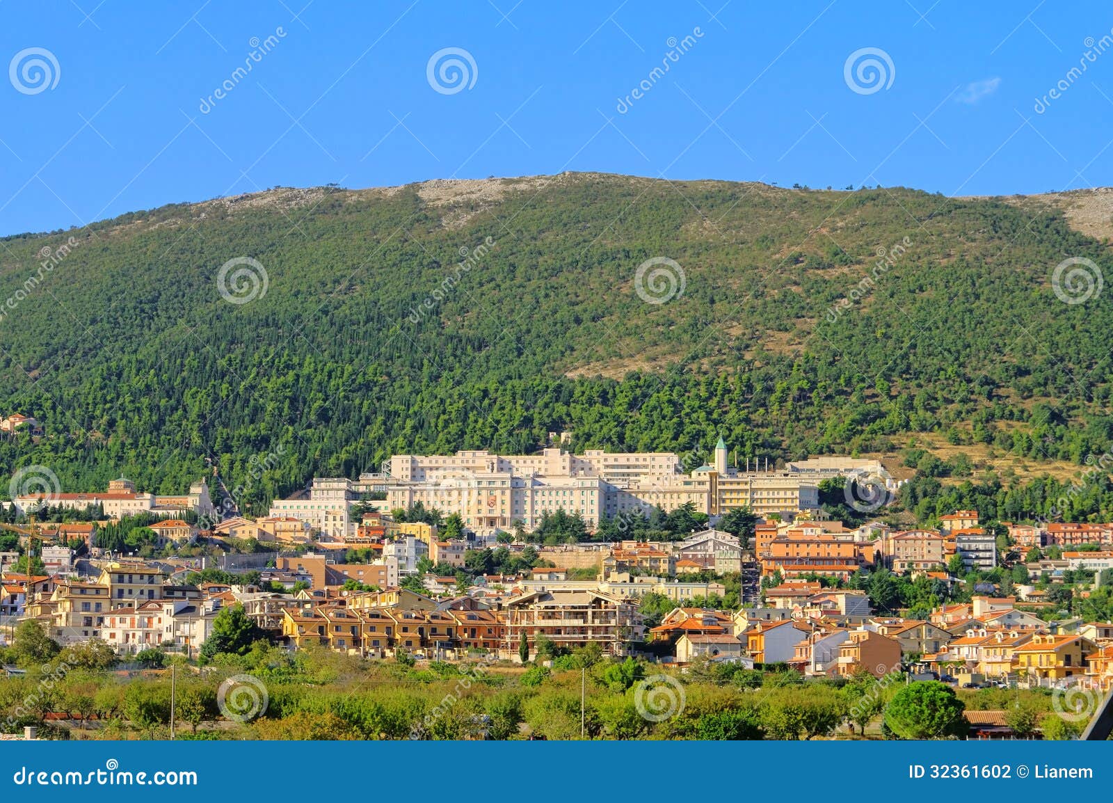 San Giovanni Rotondo stock photo. Image of skyline, townscape - 32361602