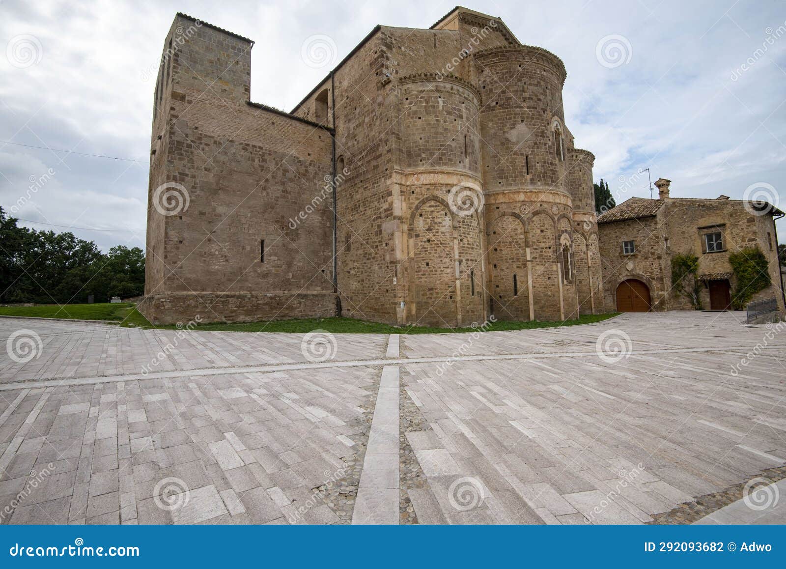San Giovanni in Venere Abbey Stock Photo - Image of giovanni, italian ... San Giovanni in Venere Abbey Stock Photo - Image of giovanni, italian ...