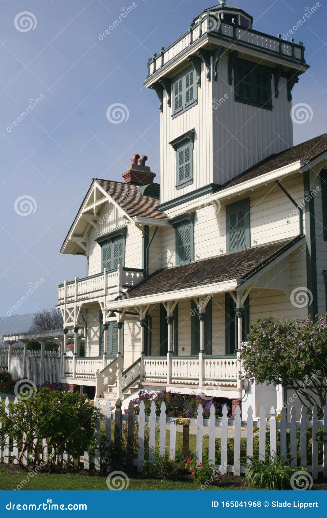 San Pedro Lighthouse at Point Fermin Park Editorial Stock Photo - Image ...