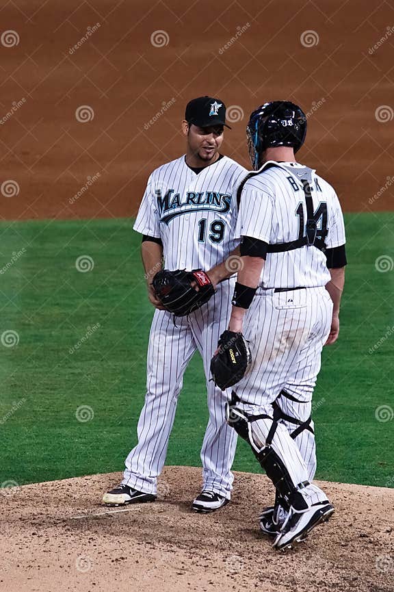 Sanchez and Buck editorial photo. Image of sanchez, discuss - 19265526