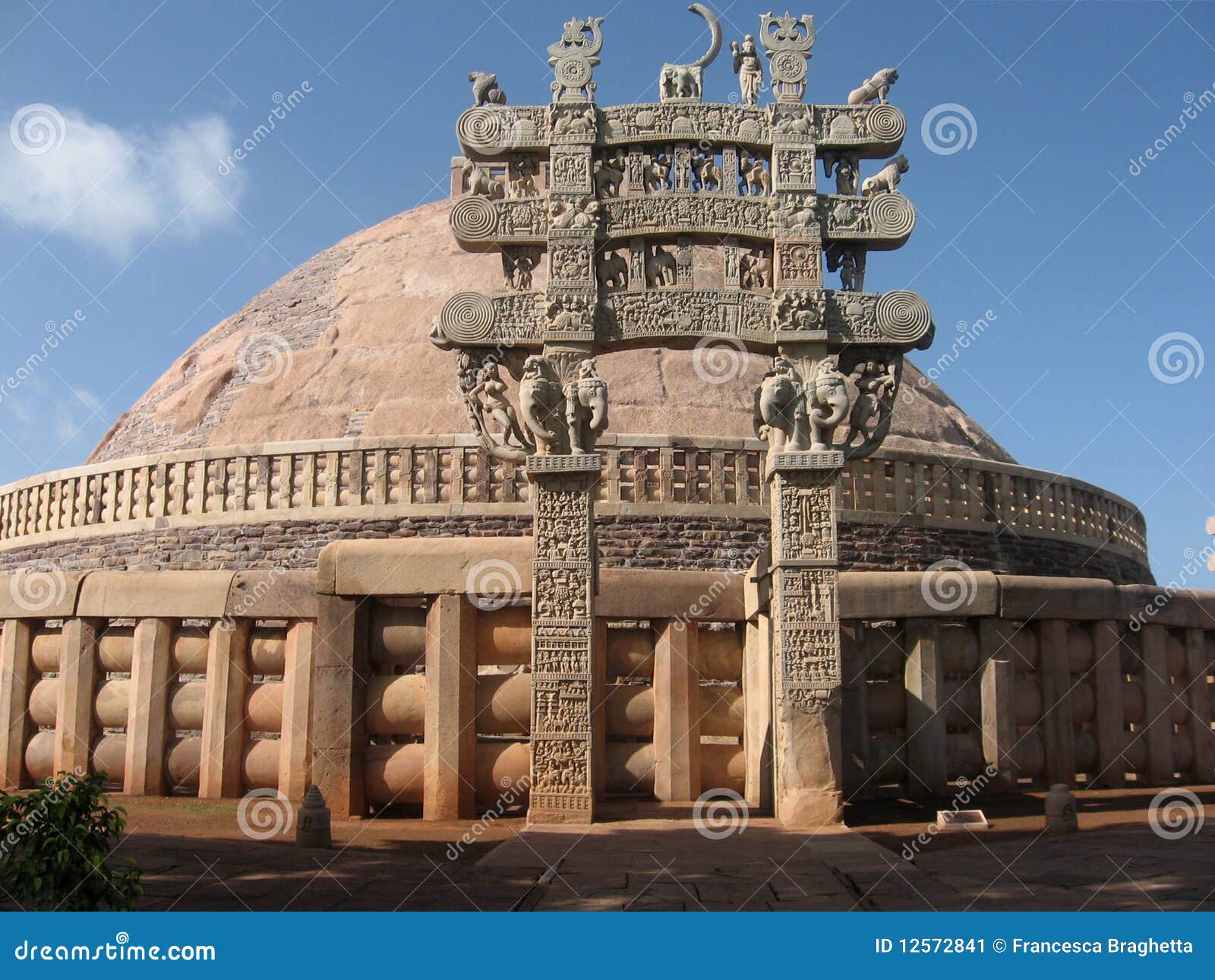 Sanchi stock image. Image of relics, pradesh, stupa, madya - 12572841