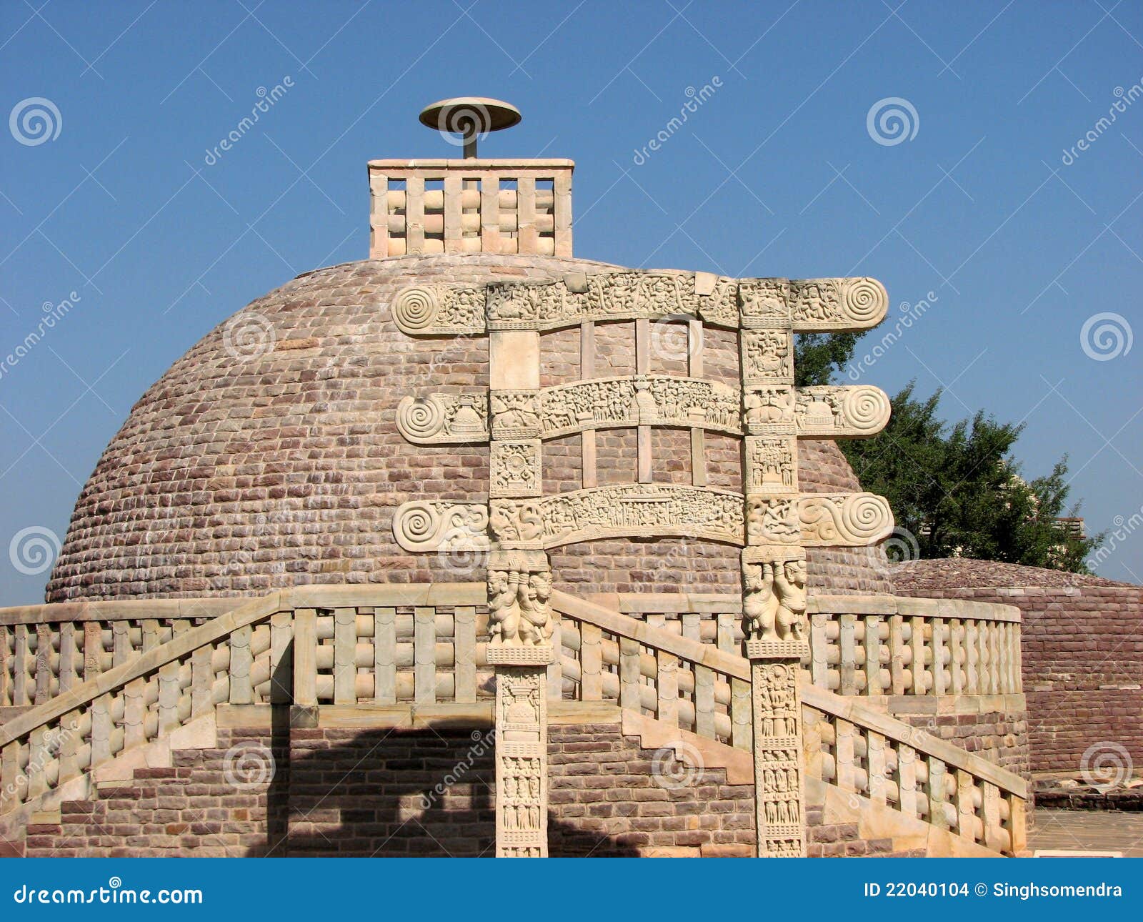 Sanchi: Ancient Stupa in Madhya Pradesh Stock Photo - Image of india ...