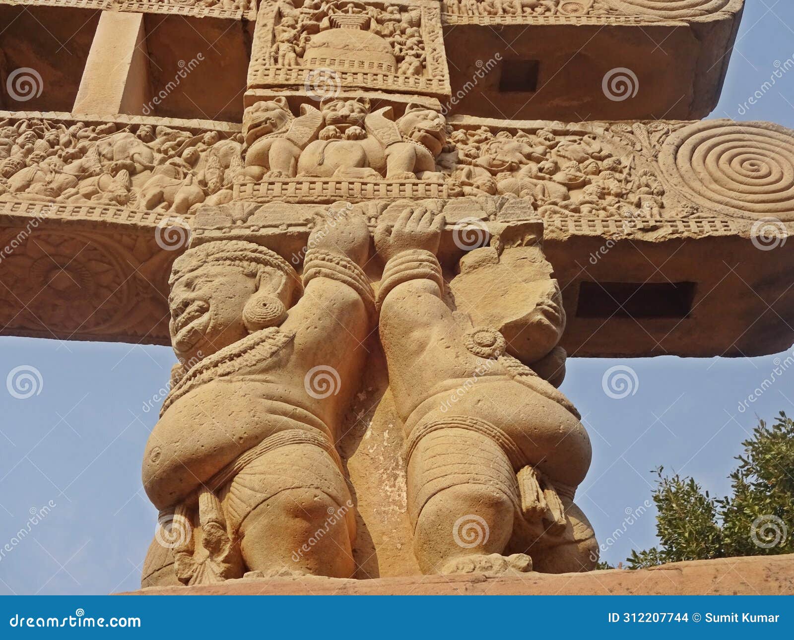 Sanchi Stupa Gate ( Toranas of Sanchi Stupa) at Sanchi Stock Photo ...