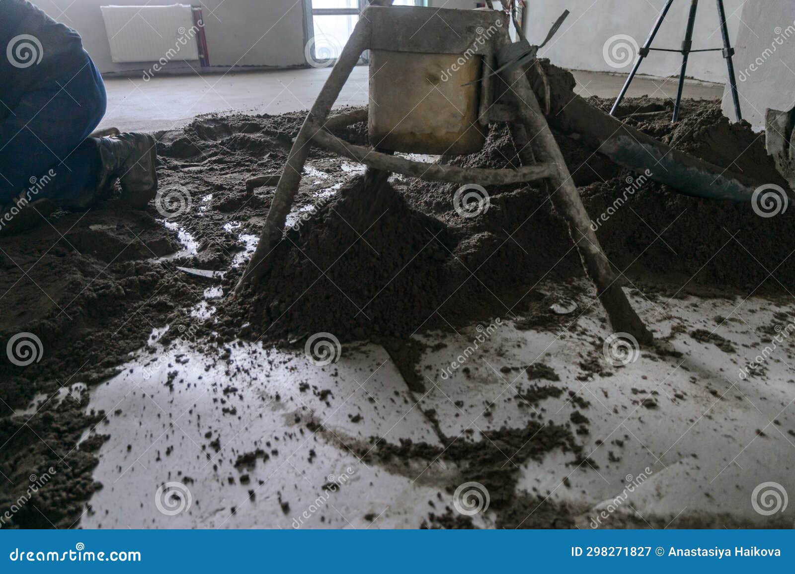 Sand and Cement Floor Screed. Floor Screed Tools and Devices Stock ...