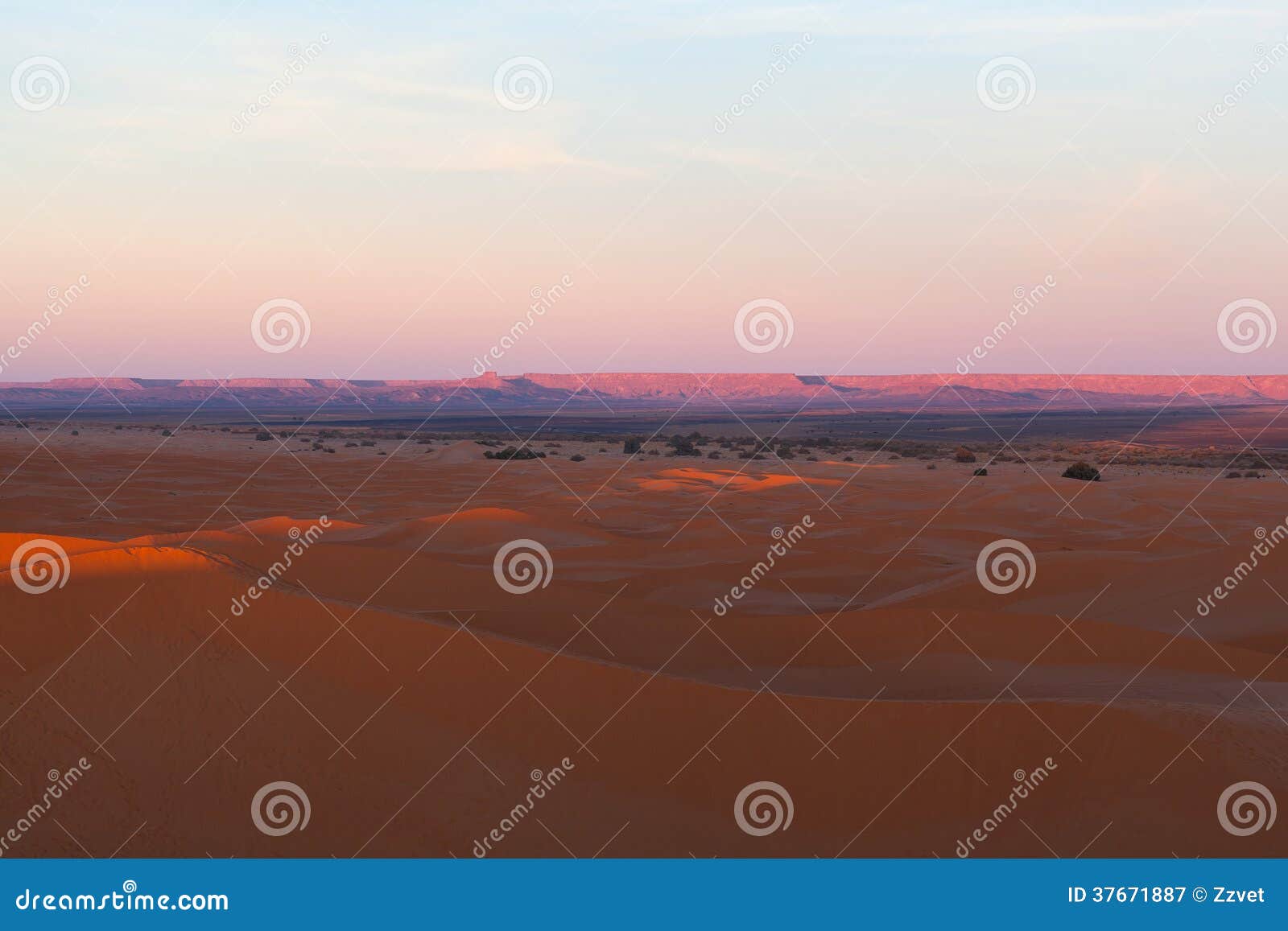 Sand Dunes in Erg Chebbi, Western Sahara, Morocco Stock Image - Image ...
