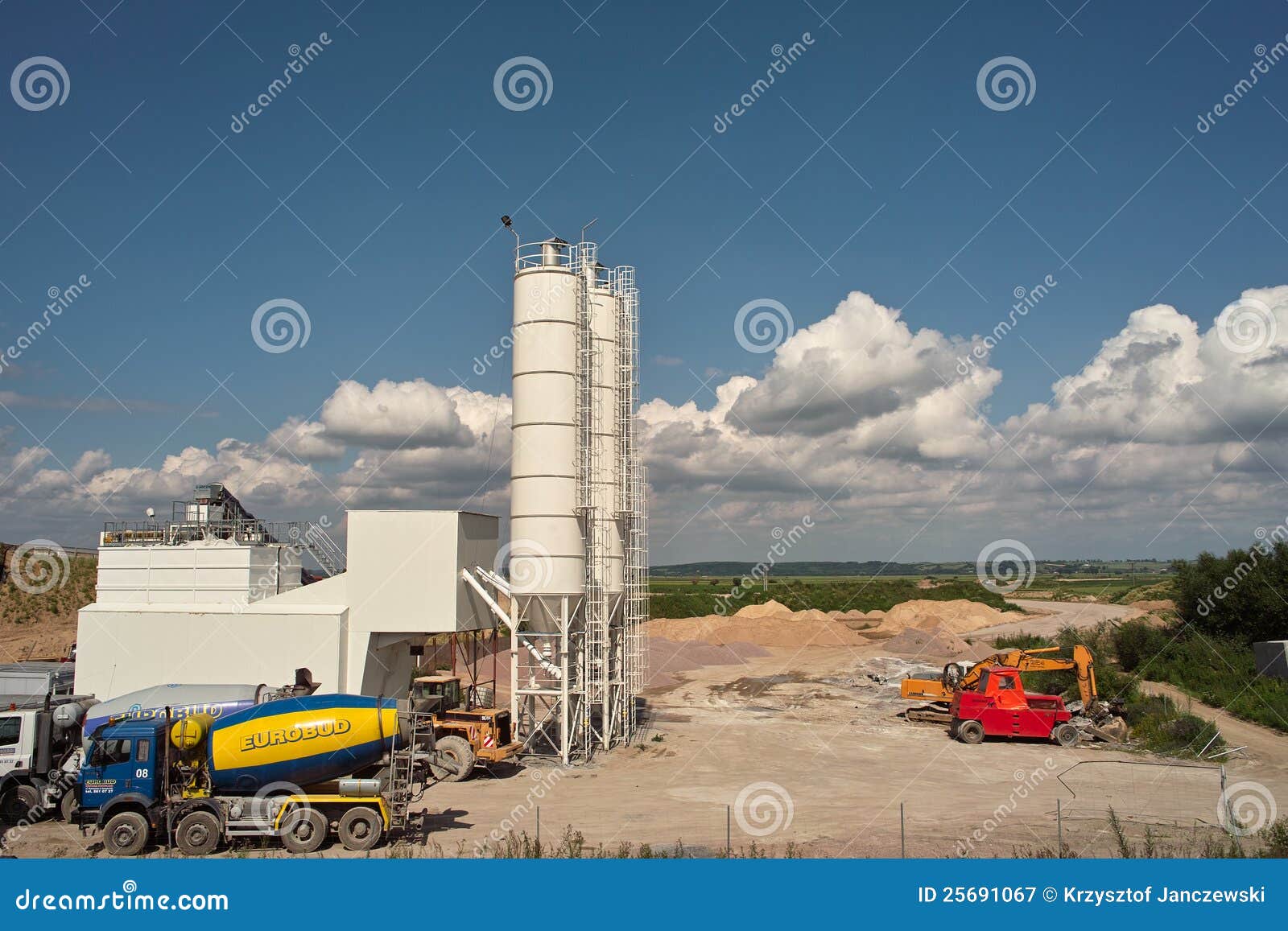 Sand industrial editorial photography. Image of construction - 25691067