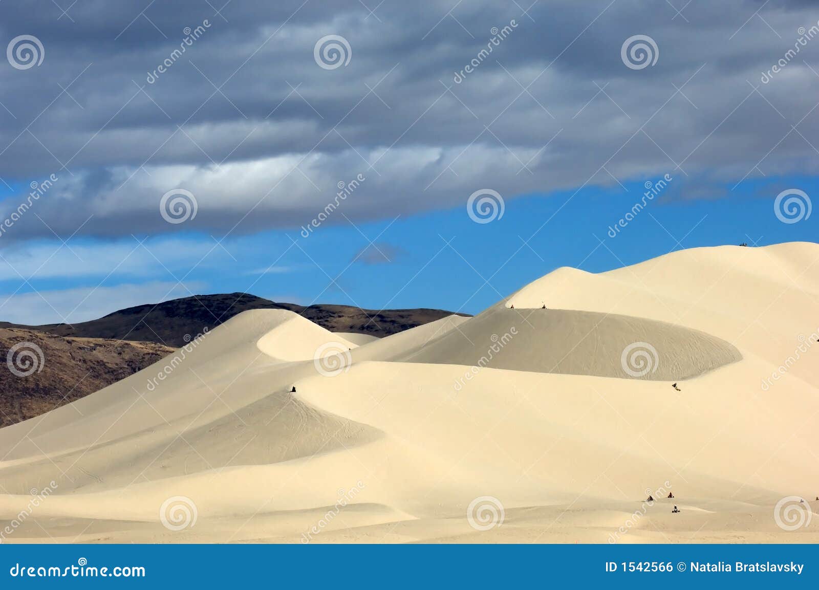 Sand mountain stock photo. Image of adventure, america - 1542566