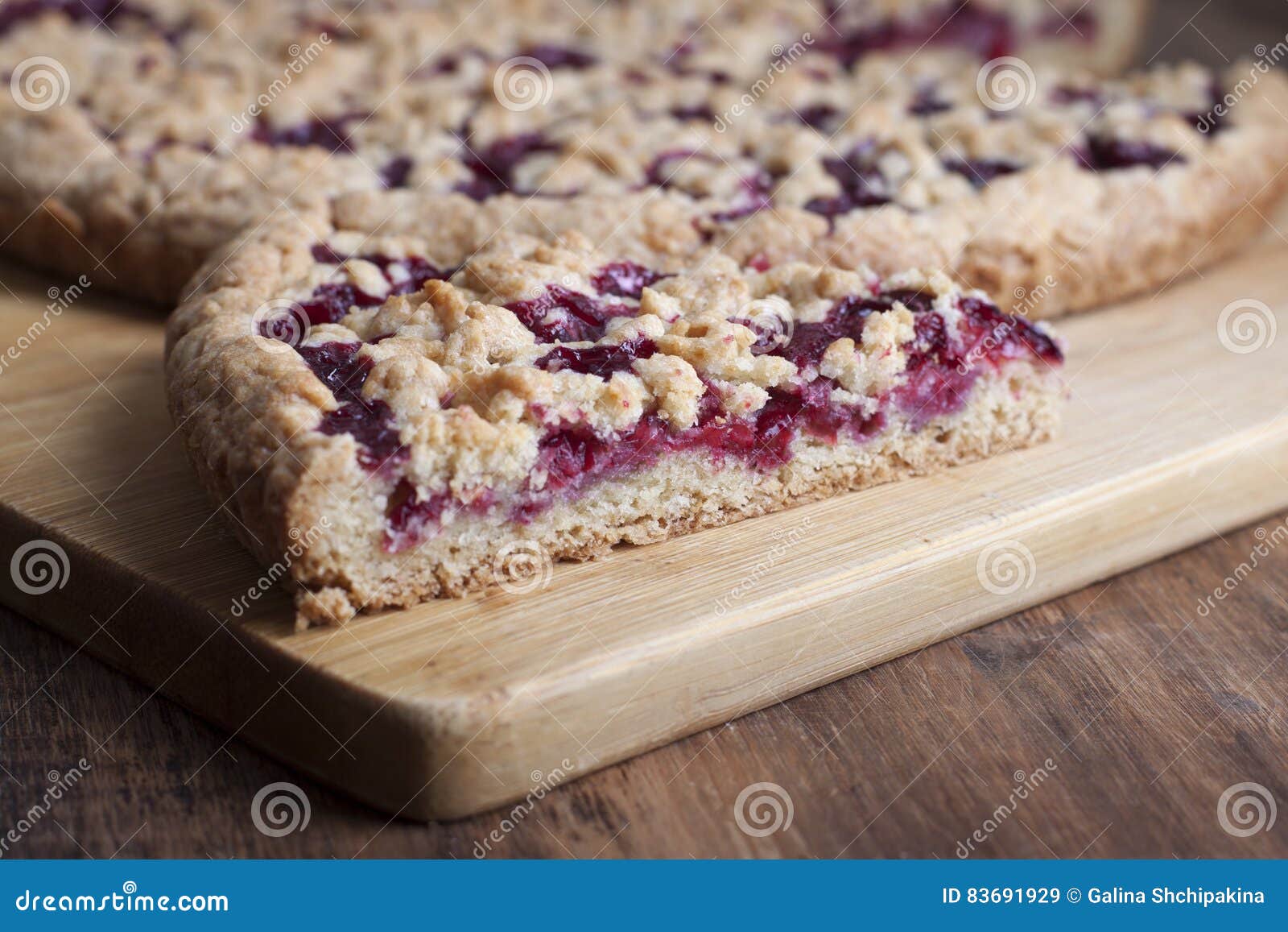 Sand pie with cranberries stock image. Image of berries - 83691929