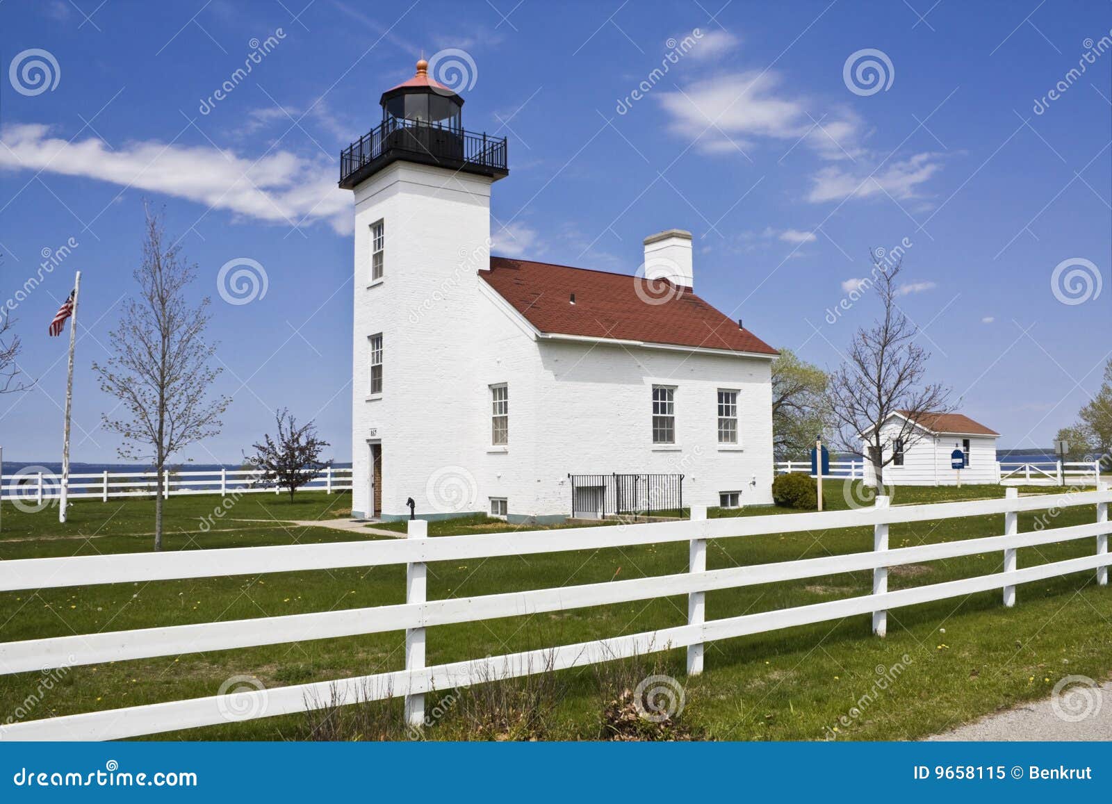 Sand Point Lighthouse stock image. Image of peninsula - 9658115