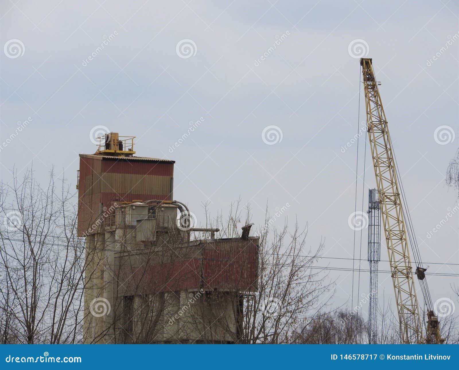 Sand Quarry Building and Workshop with Heavy Duty Machinery ...