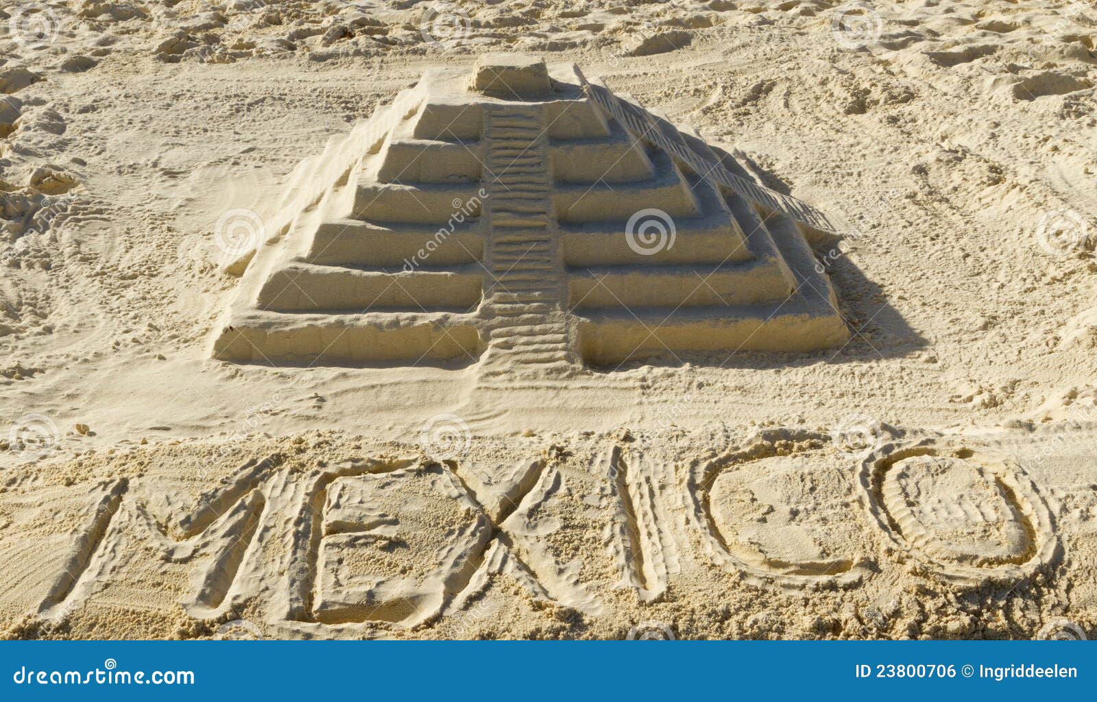 Sand Sculpture of Chichen Itza, Mexico Stock Photo - Image of chichen ...