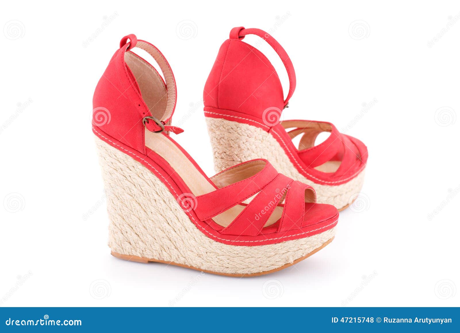 Sandalias rojas foto de archivo. Imagen de accesorios - 47215748